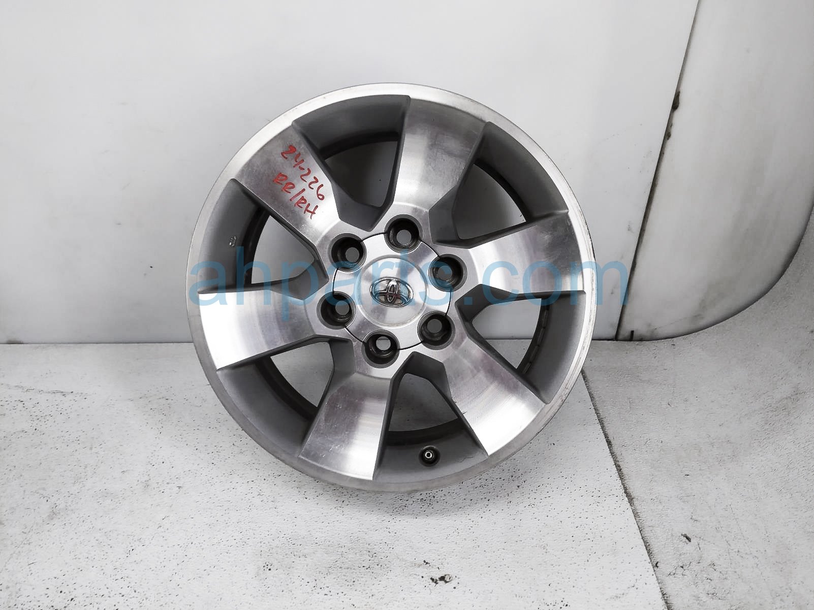 Sold 2010 Toyota 4 Runner Rear Passenger Wheel / Rim 42611-35380,