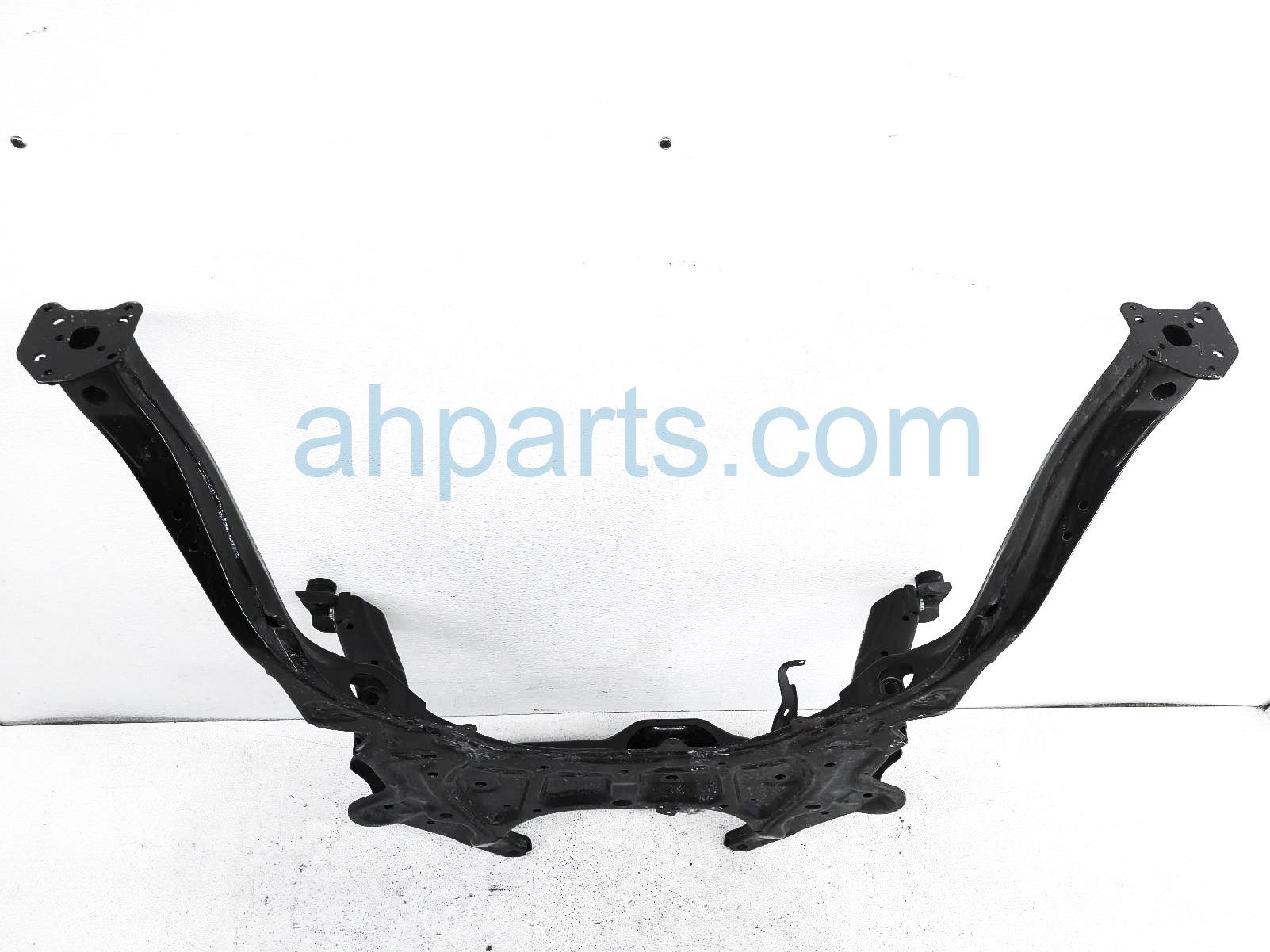 Sold 2022 Toyota Corollacs Crossmember Front Engine Sub Frame / Cradle ...
