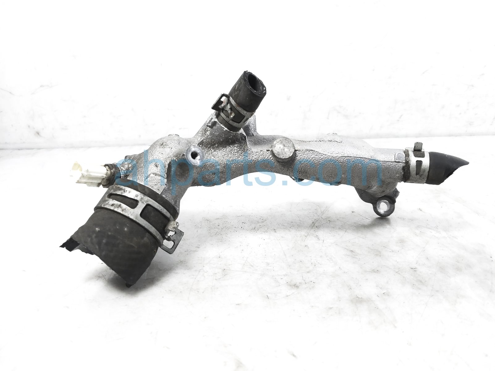 Sold 2018 Toyota Tundra Joint Water By Pass Pipe - 5.7l 16355-38060,