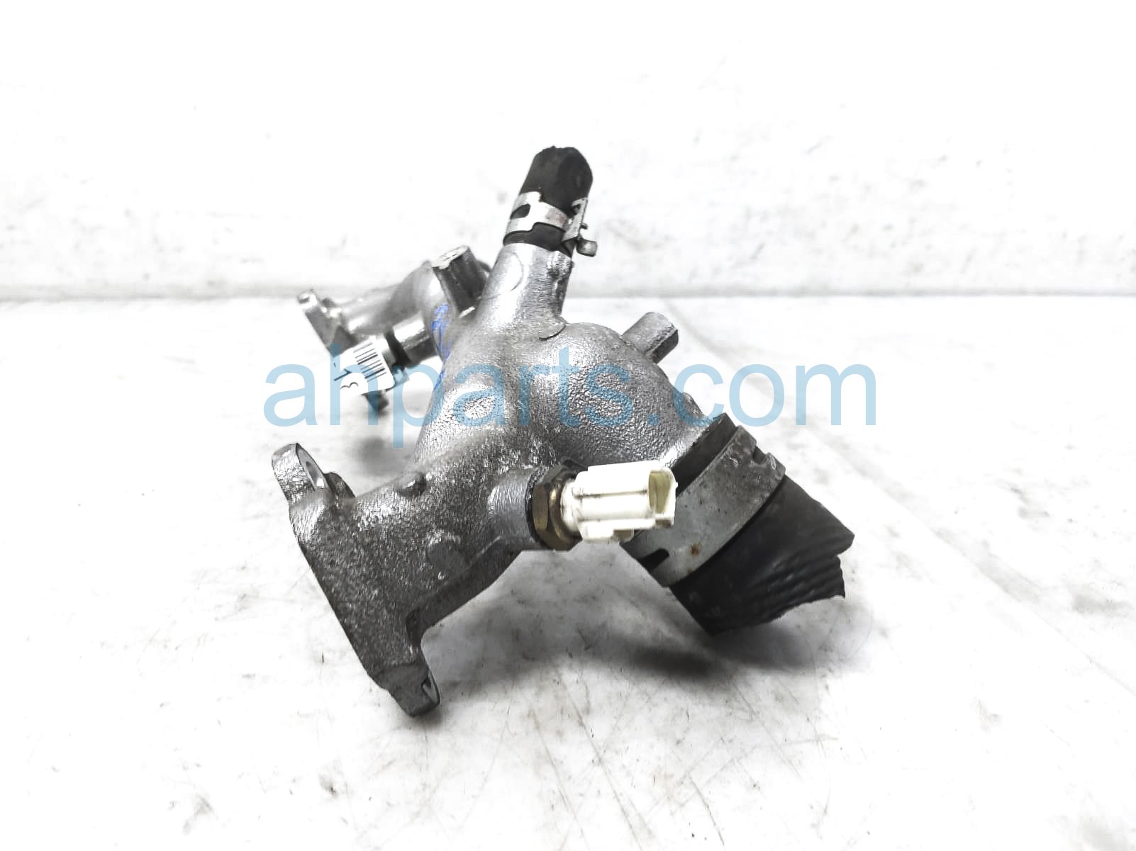 Sold 2018 Toyota Tundra Joint Water By Pass Pipe - 5.7l 16355-38060,