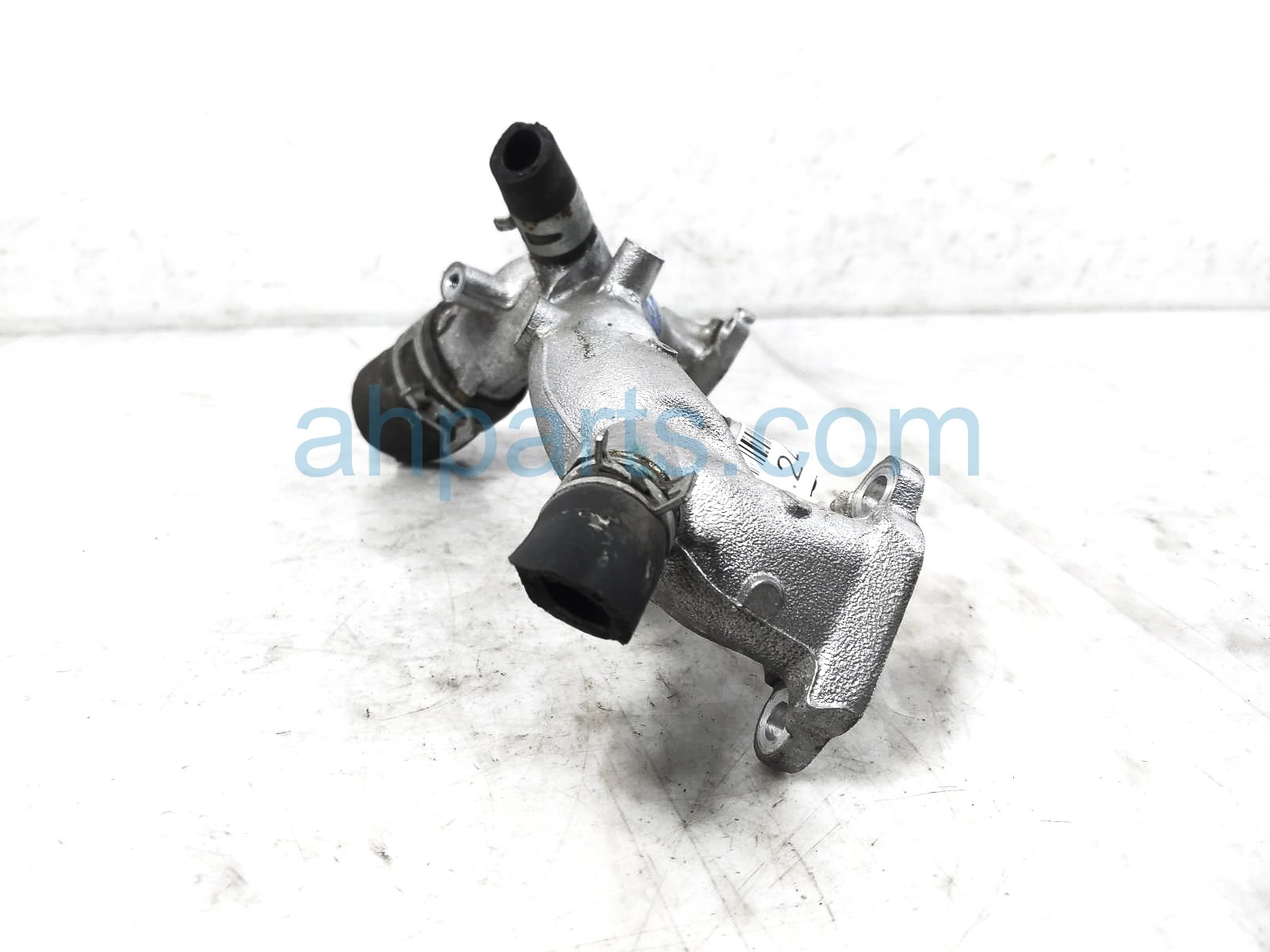 Sold 2018 Toyota Tundra Joint Water By Pass Pipe - 5.7l 16355-38060,