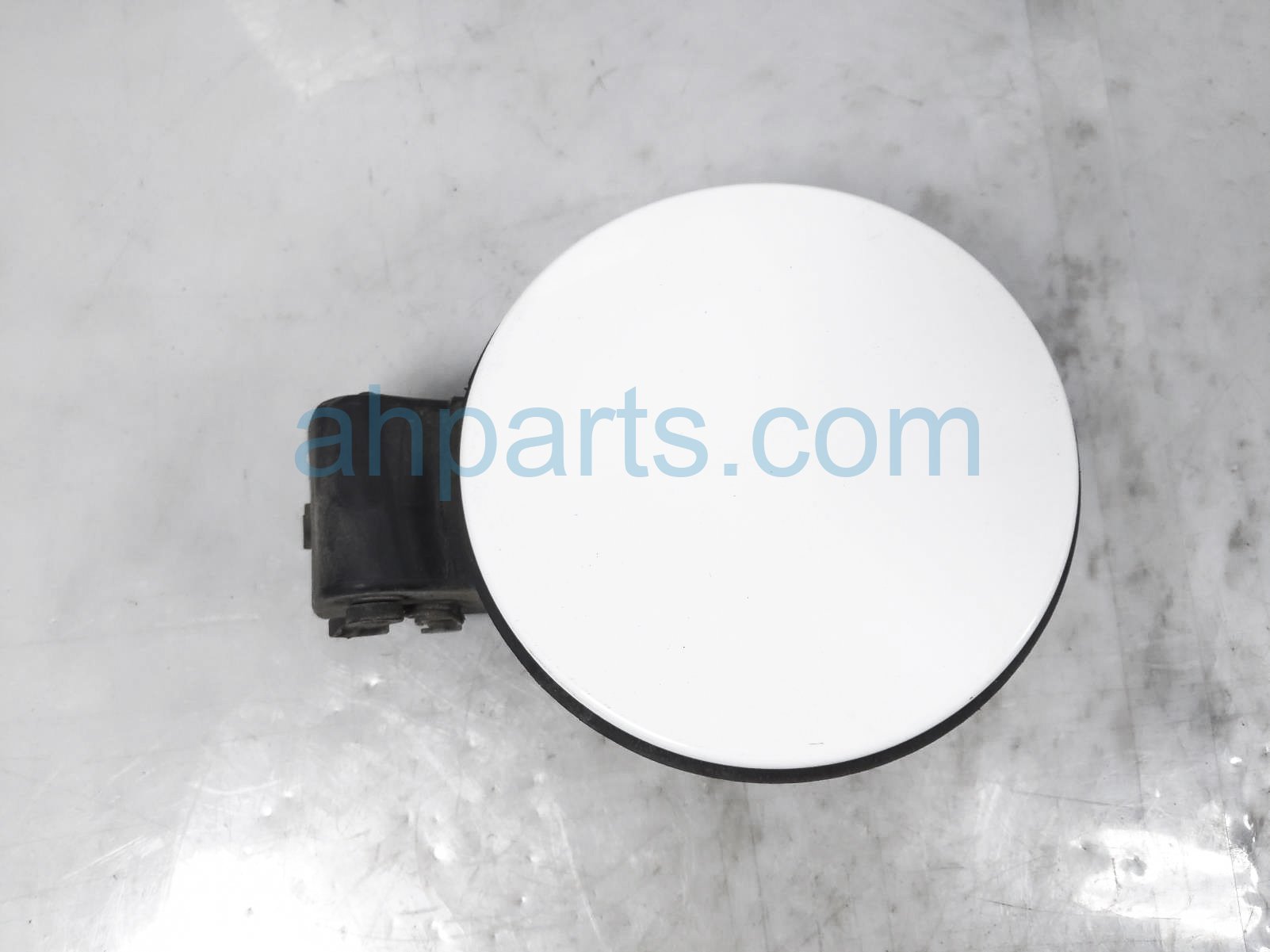 Sold 2018 Toyota Tundra Gas / Fuel Door - White 77351-0C090,
