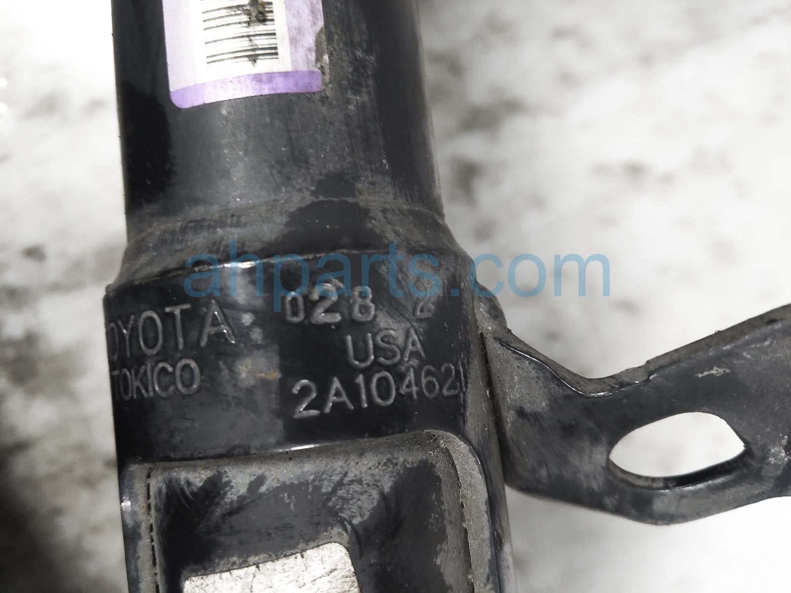 Sold 2021 Toyota Sienna Front Driver Strut + Spring 48520-8Z319,