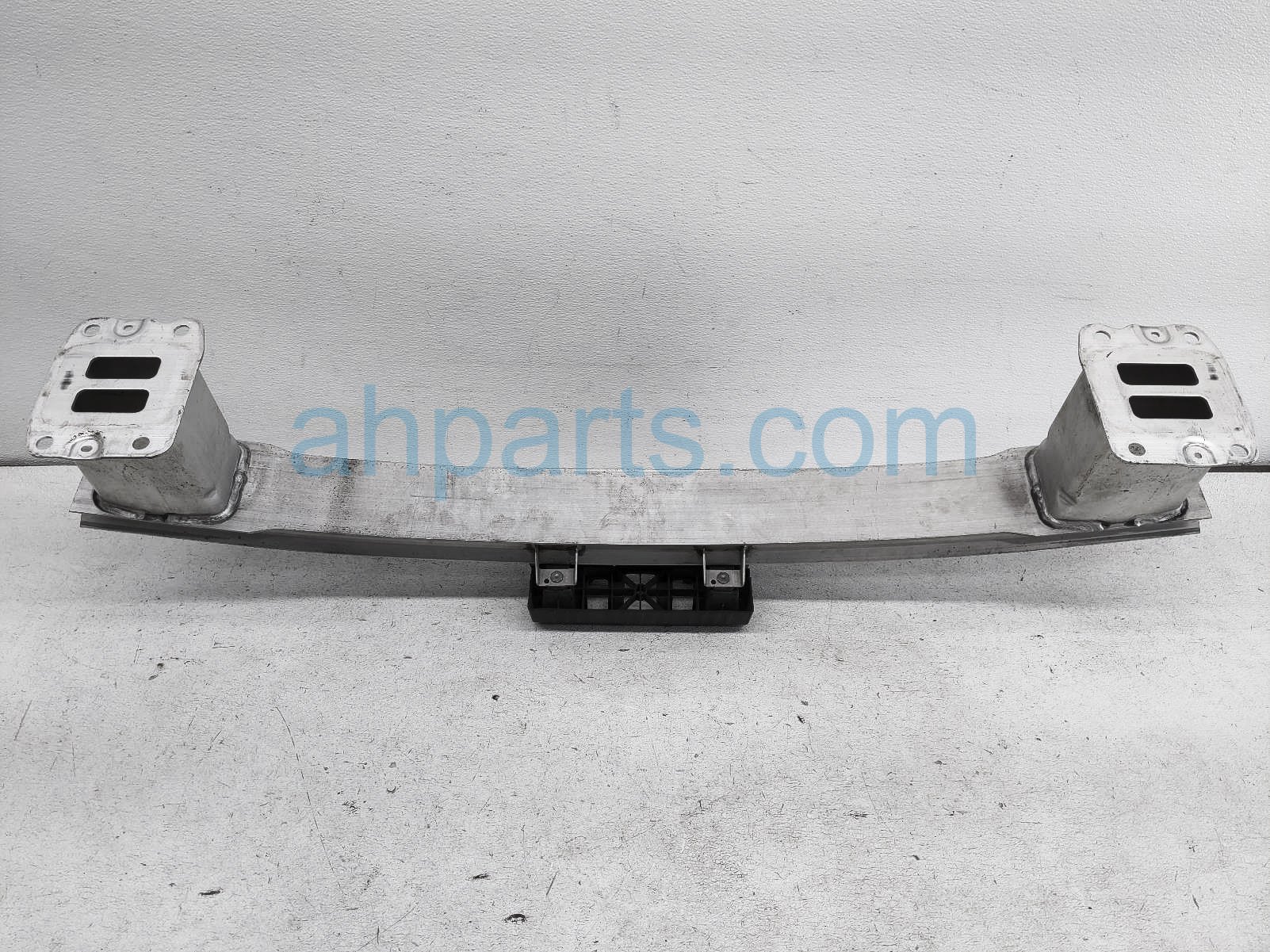 Sold 2022 Kia K5 Beam Front Bumper Reinforcement Bar 64900-L3050,