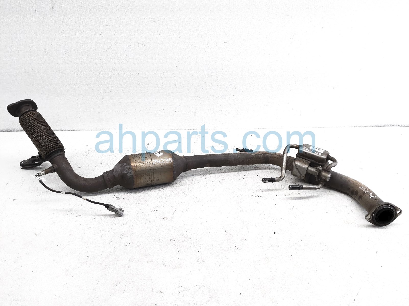 2021 Toyota Sienna Catalytic Front Exhaust Pipe W/ Converter 17410-F0331,