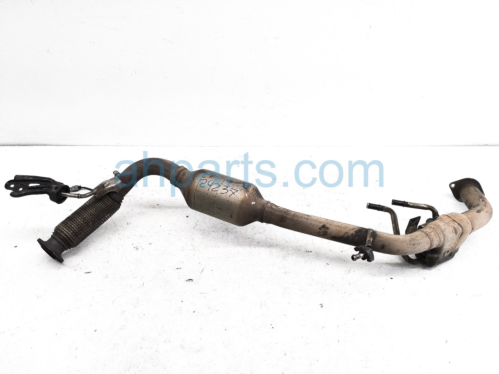 2021 Toyota Sienna Catalytic Front Exhaust Pipe W/ Converter 17410-F0331,