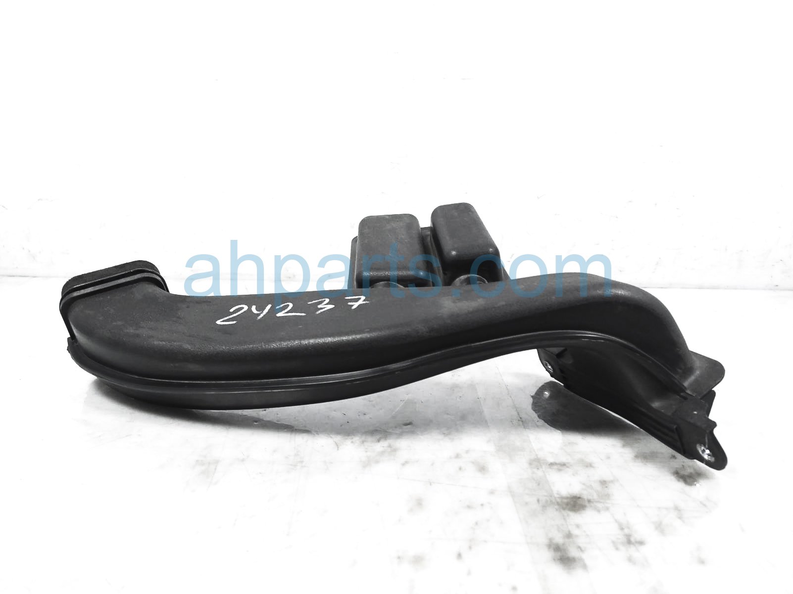 2021 Toyota Sienna Intake Air Cleaner Inlet Duct 17750-F0190,