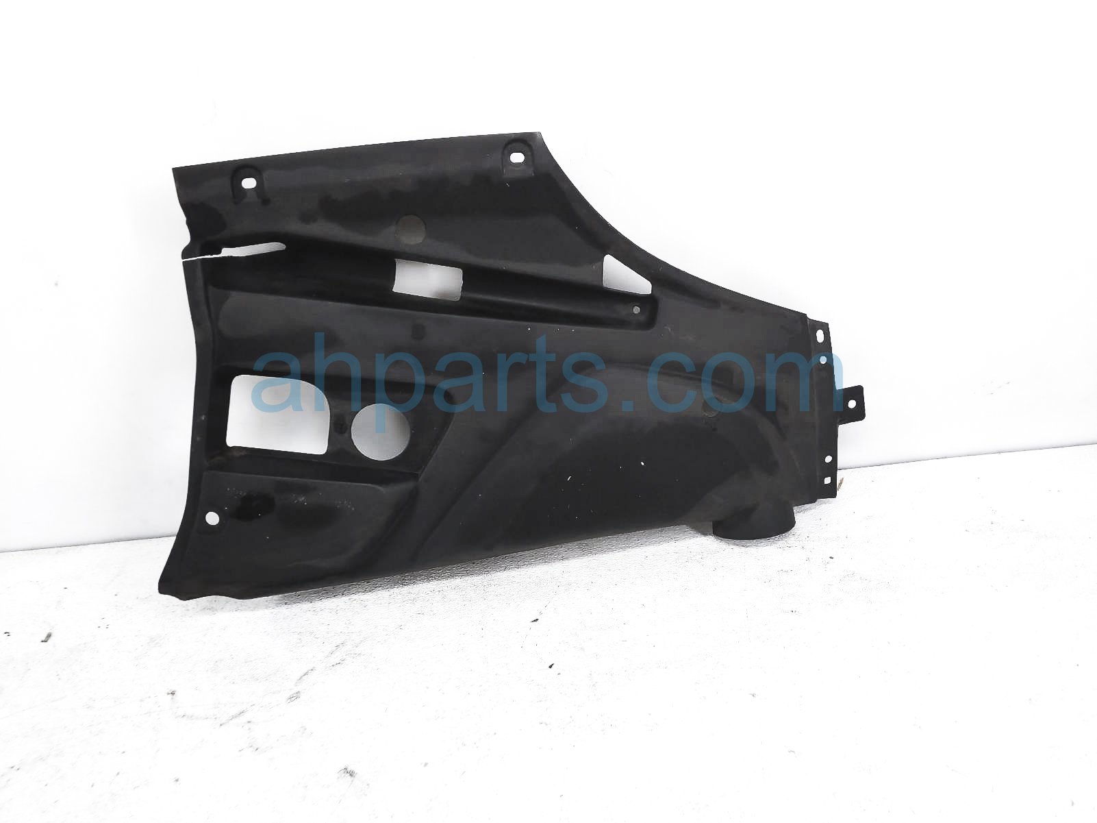 2017 Porsche Cayenne Engine Bay Driver Sight Shield Cover 7P5-806-583-G,