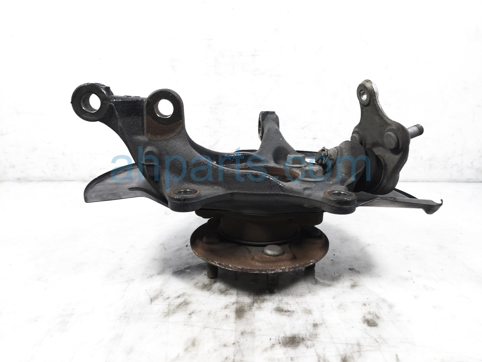 2019 Lexus Ux200 Front Passenger Spindle Knuckle Hub 43211-10130,