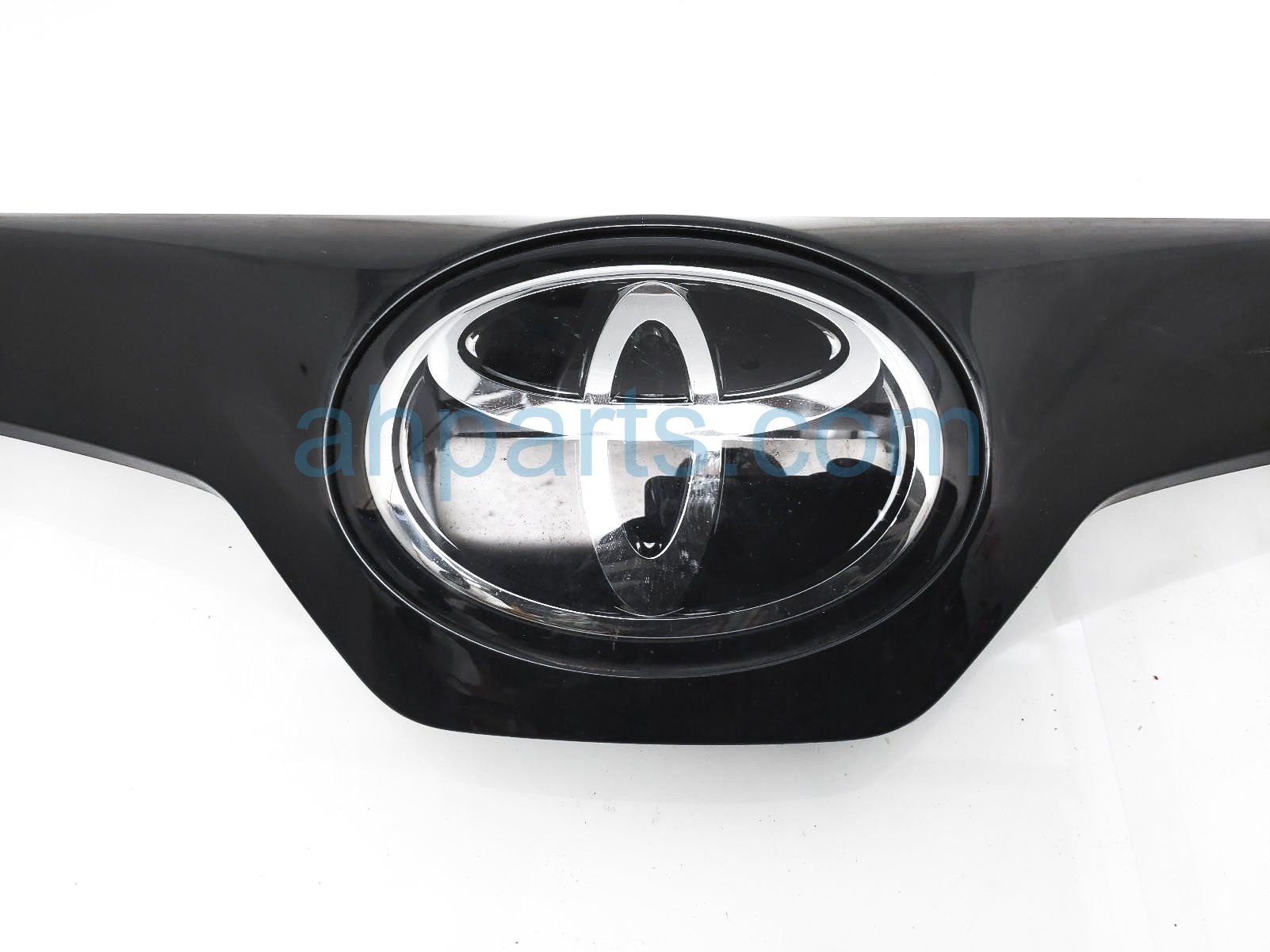 Sold 2019 Toyota Corolla Upper Grille - Black * 53111-12E90,