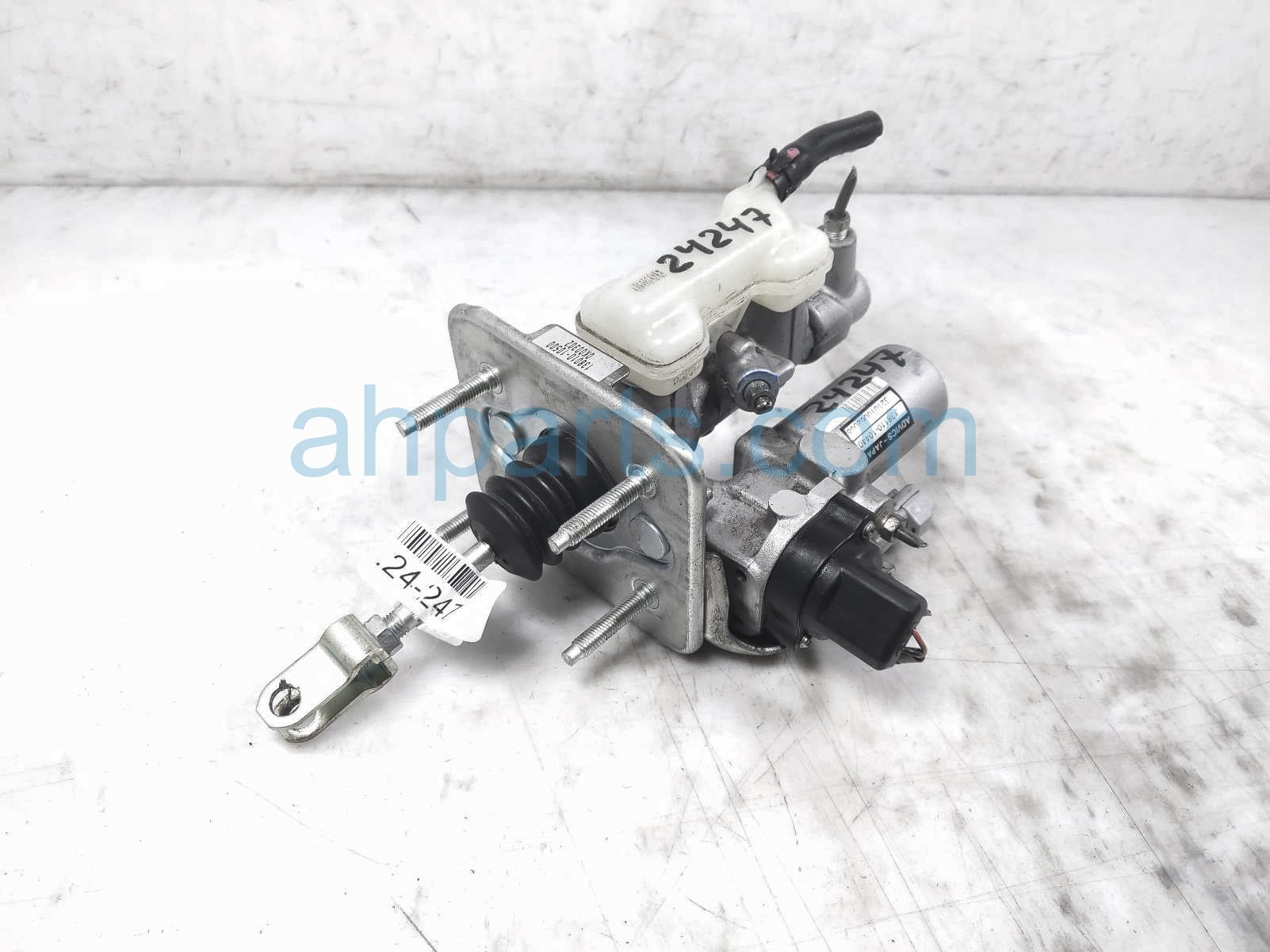 Sold 2011 Lexus Ls460 Brake Master Cylinder Assy 47201-50350,