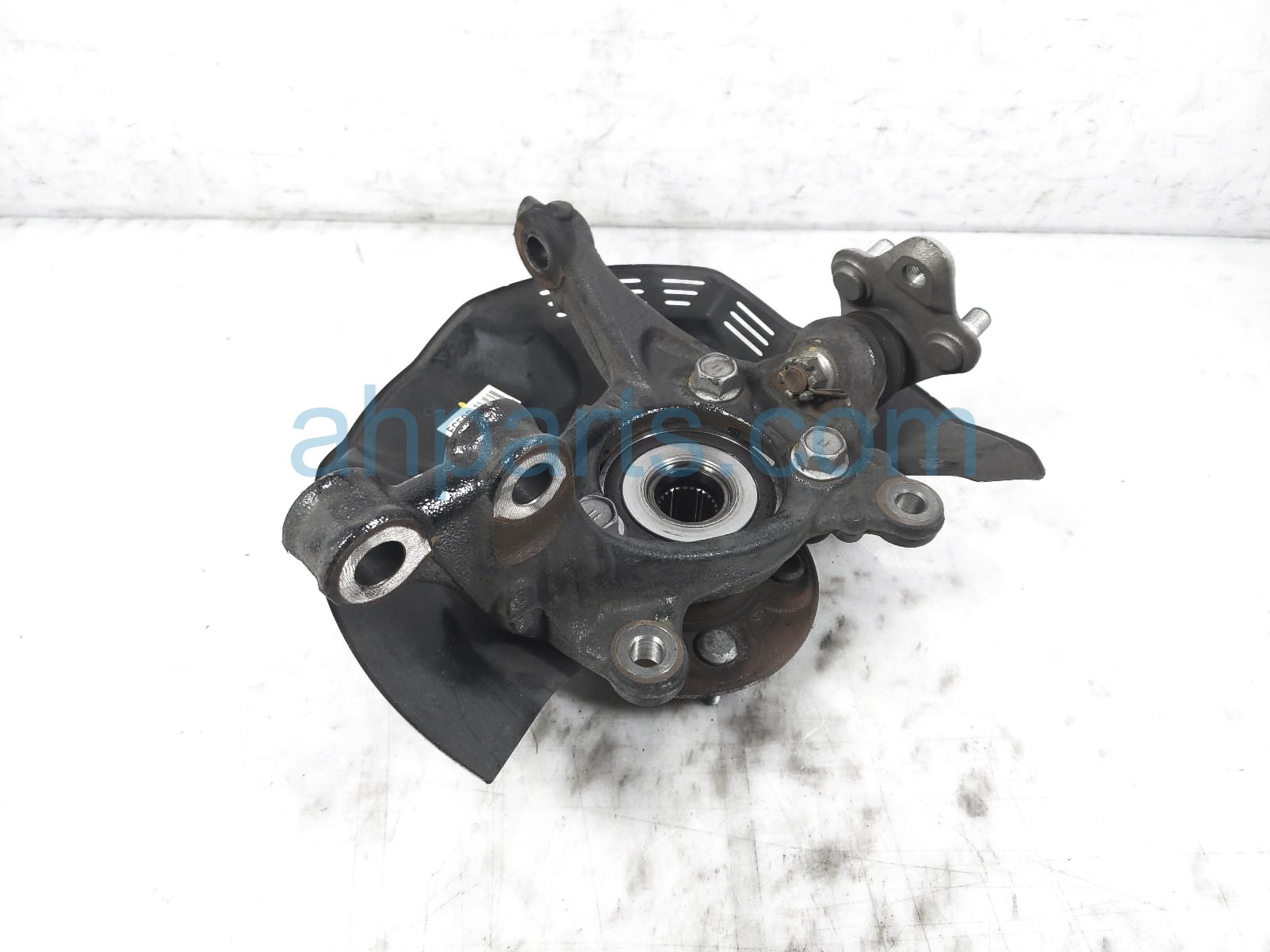 Sold 2019 Toyota Corolla Front Passenger Spindle Knuckle Hub 43211-02390,