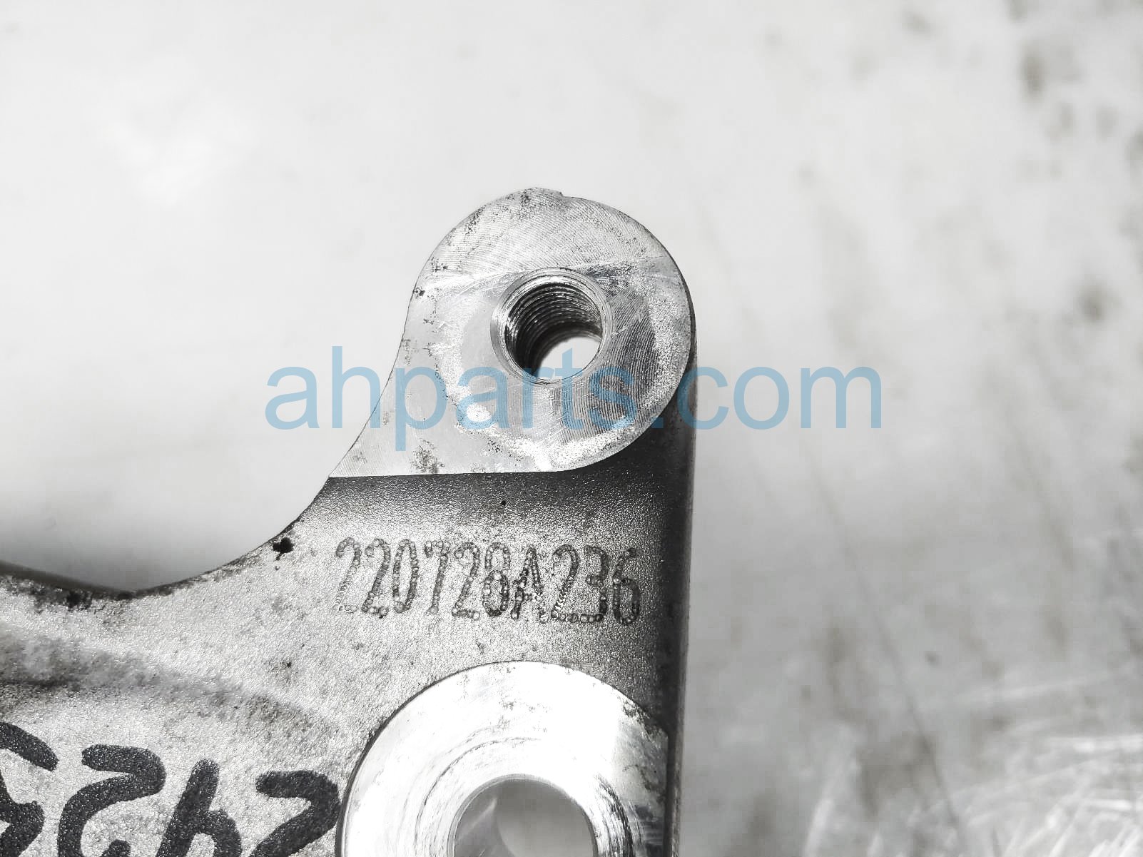 Sold 2022 Nissan Sentra Front Passenger Axle Bearing Support Bracket ...