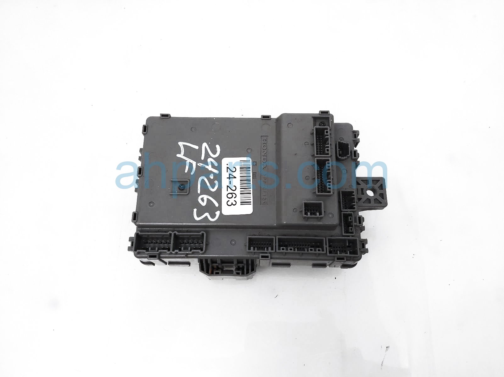 Sold 2014 Honda CR-V Driver Cabin Fuse Box - Ex 2.4l 38200-T0A-A03,