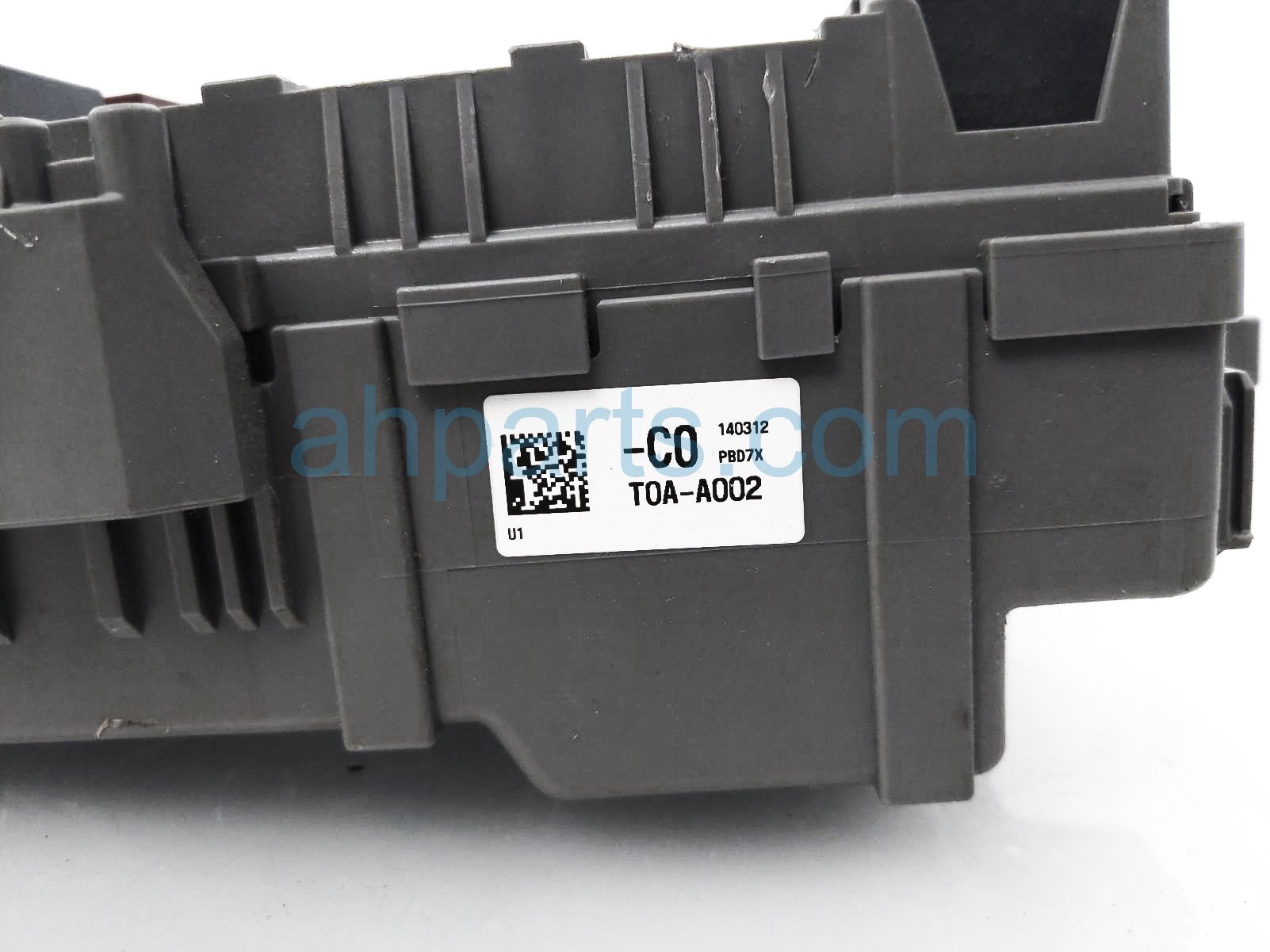 Sold 2014 Honda CR-V Driver Cabin Fuse Box - Ex 2.4l 38200-T0A-A03,