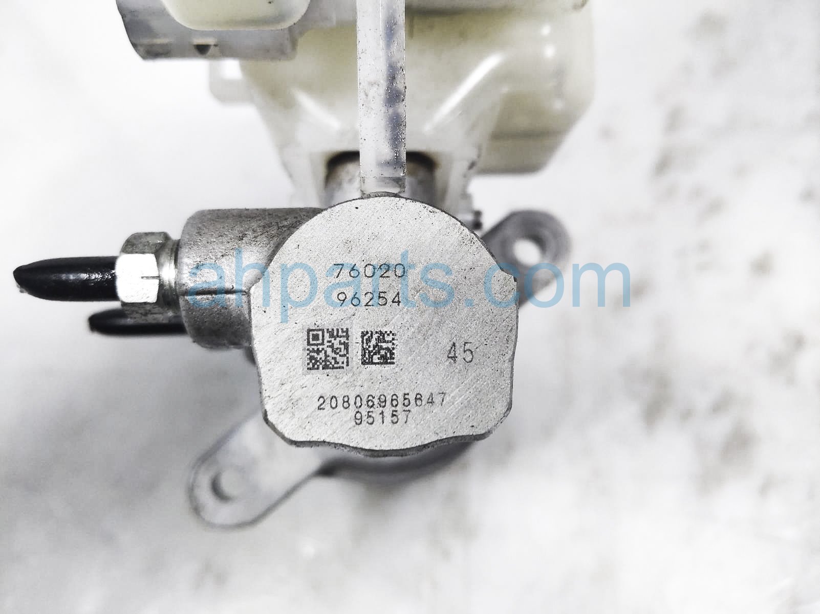 Sold 2019 Lexus Ux200 Brake Master Cylinder 47201-76020,