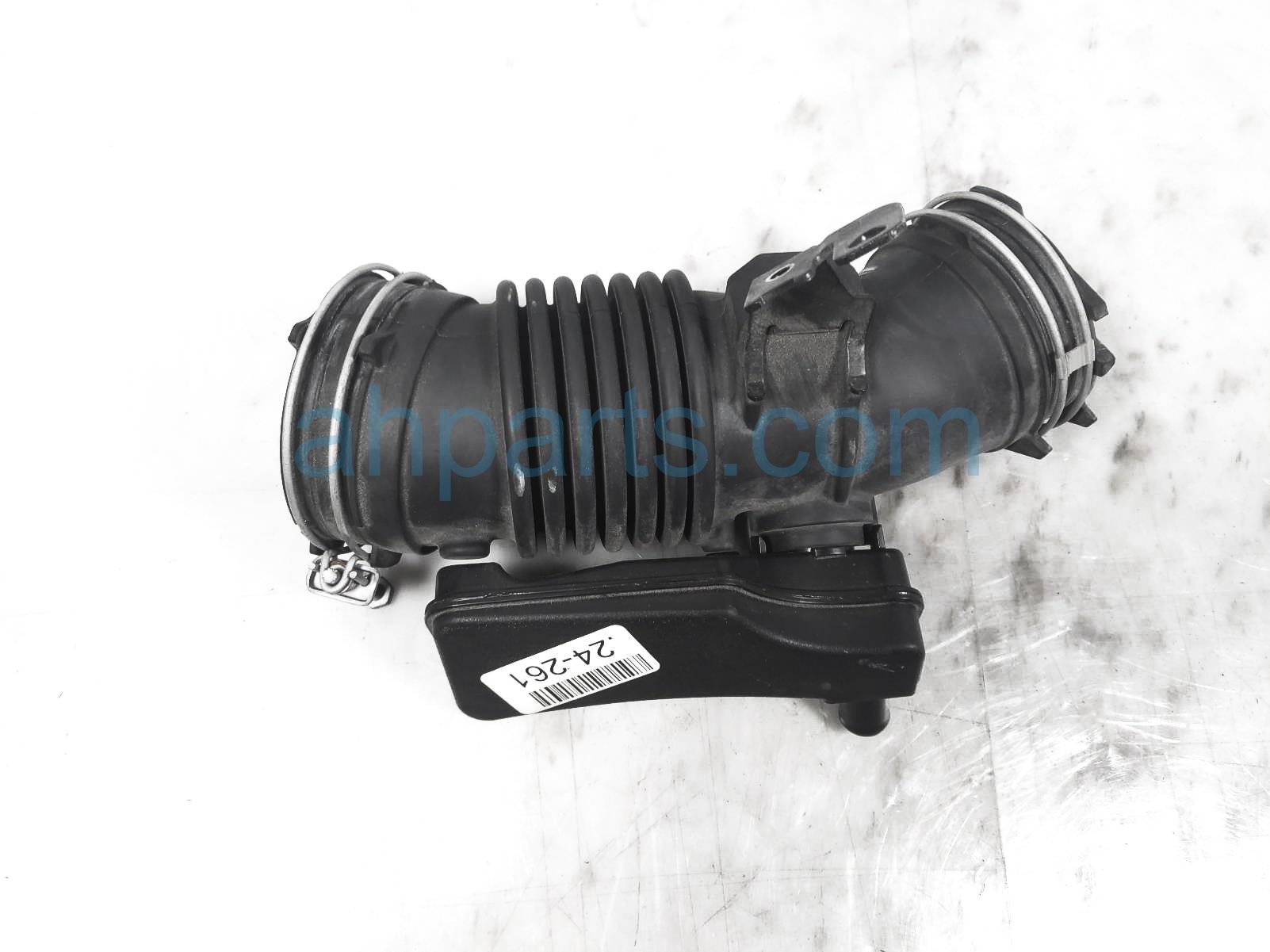 Sold 2019 Toyota Corolla Air Cleaner Intake Tube W/resonator 17881-24050,