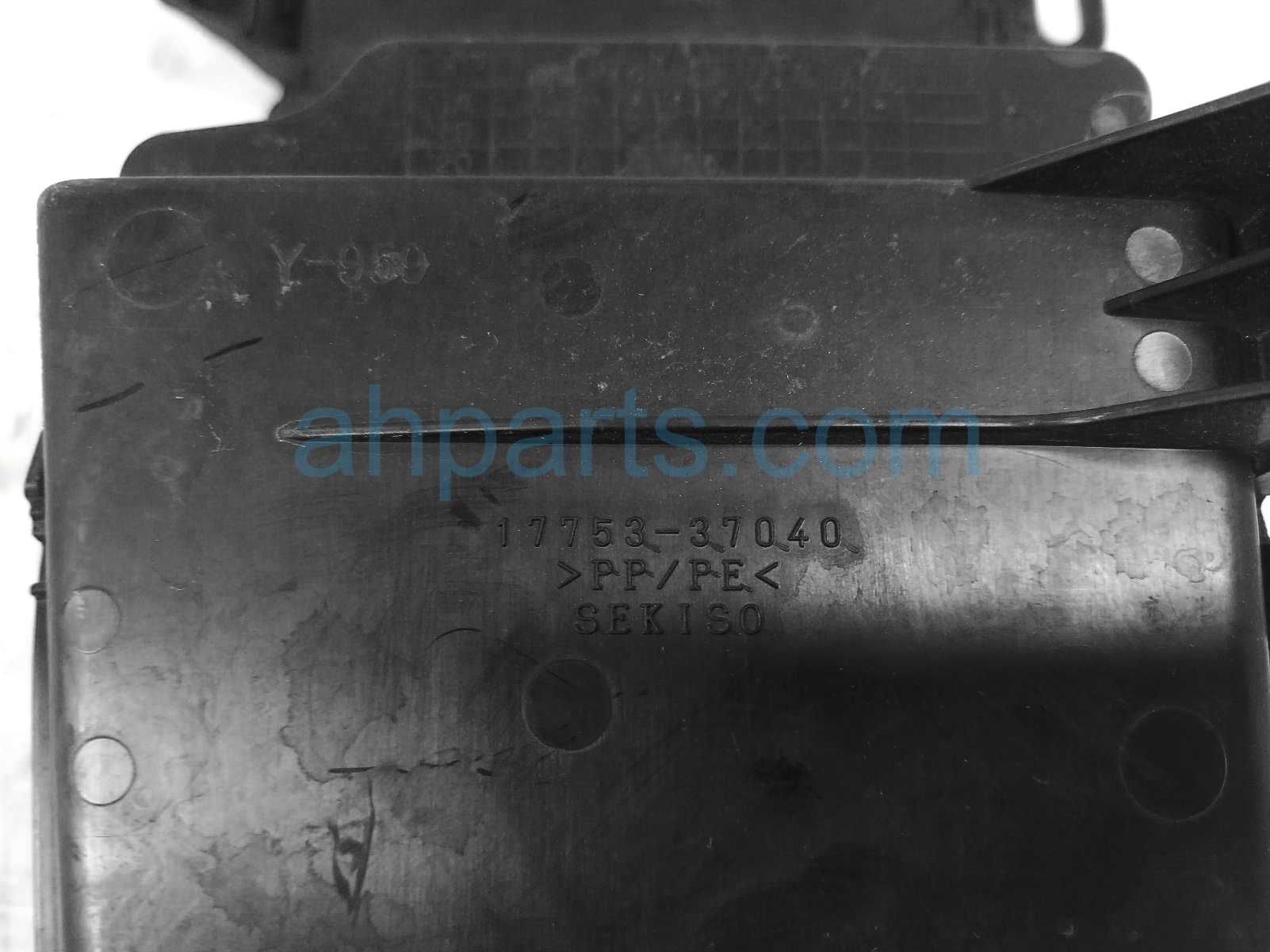 Sold 2019 Toyota Corolla Intake Air Cleaner Inlet Duct - 2.0l 17753-37040,