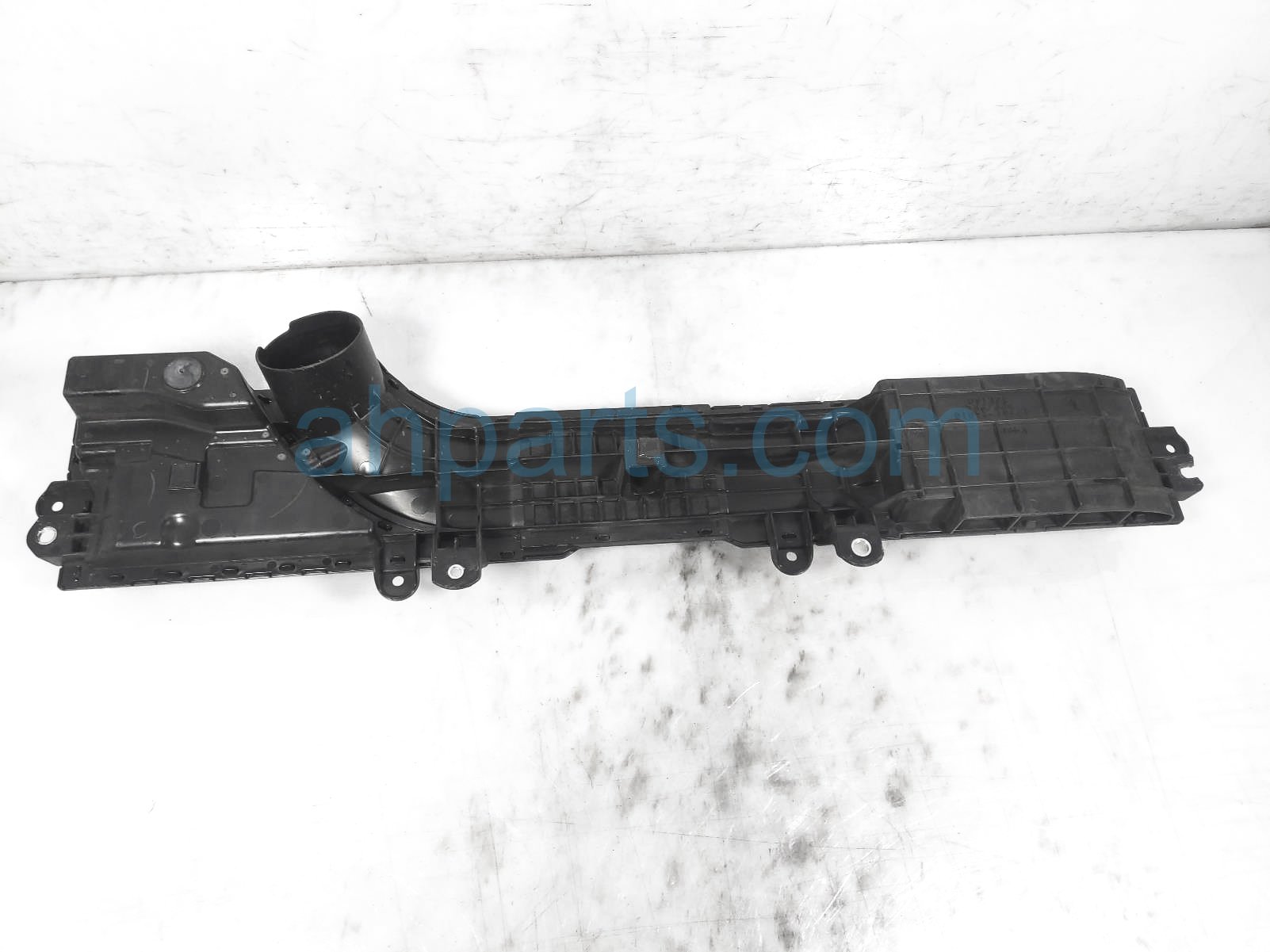 Sold 2019 Toyota Corolla Air Cleaner Intake Duct - 2.0l 17751-24010,