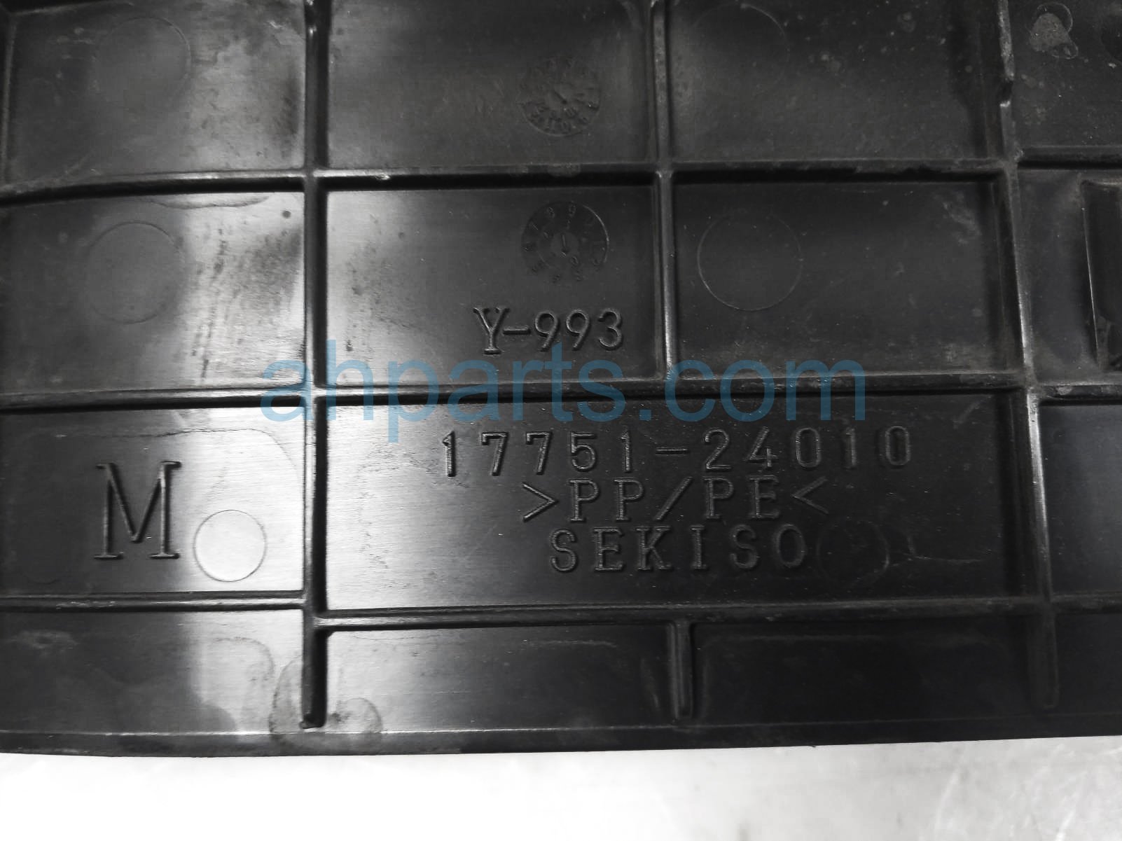 Sold 2019 Toyota Corolla Air Cleaner Intake Duct - 2.0l 17751-24010,