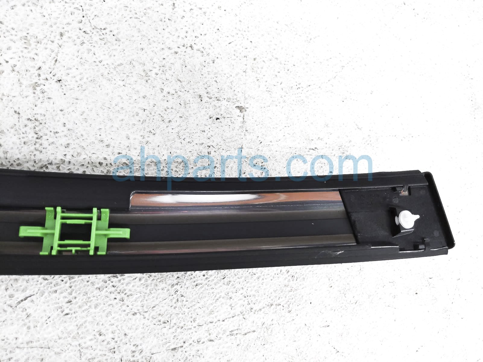2023 Nissan Rogue Passenger Roof Drip Seal Molding - Black 73852-6RA0A,
