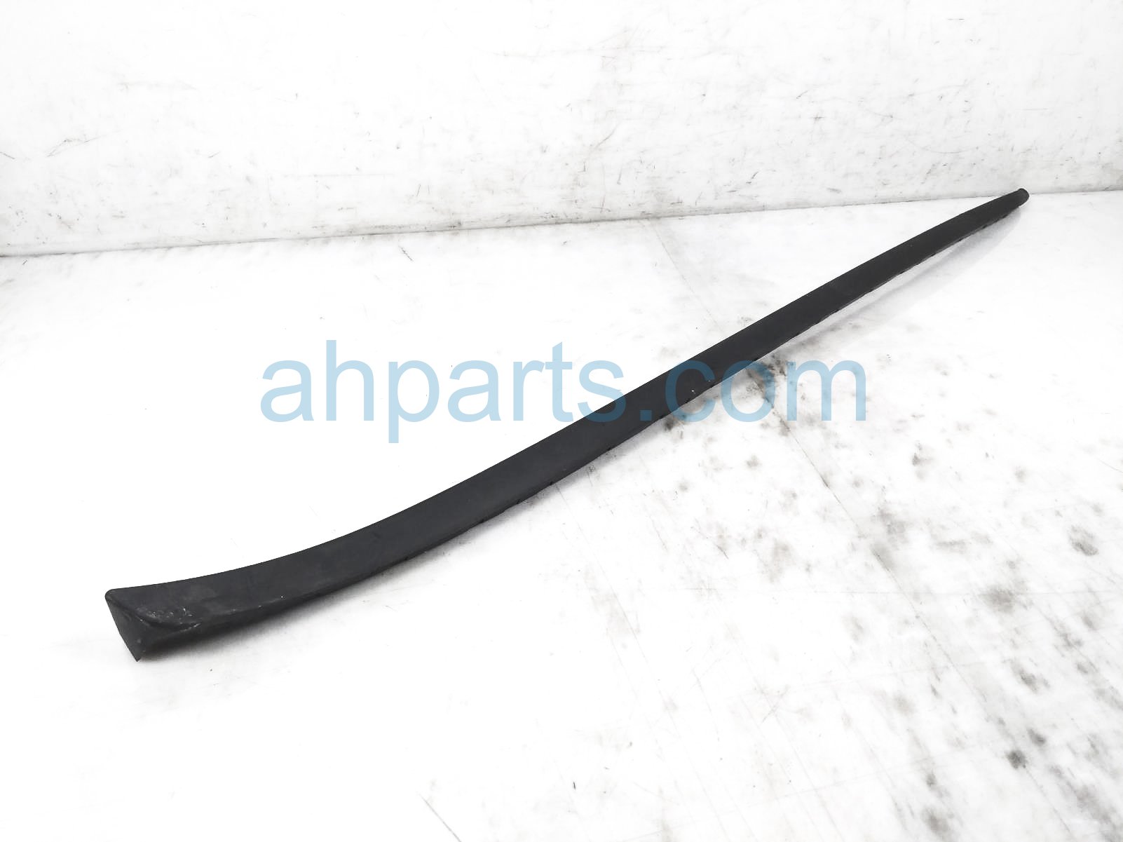 Sold 2017 Porsche Cayenne Driver Side Windshield Drip Molding- Blk 7P5 ...