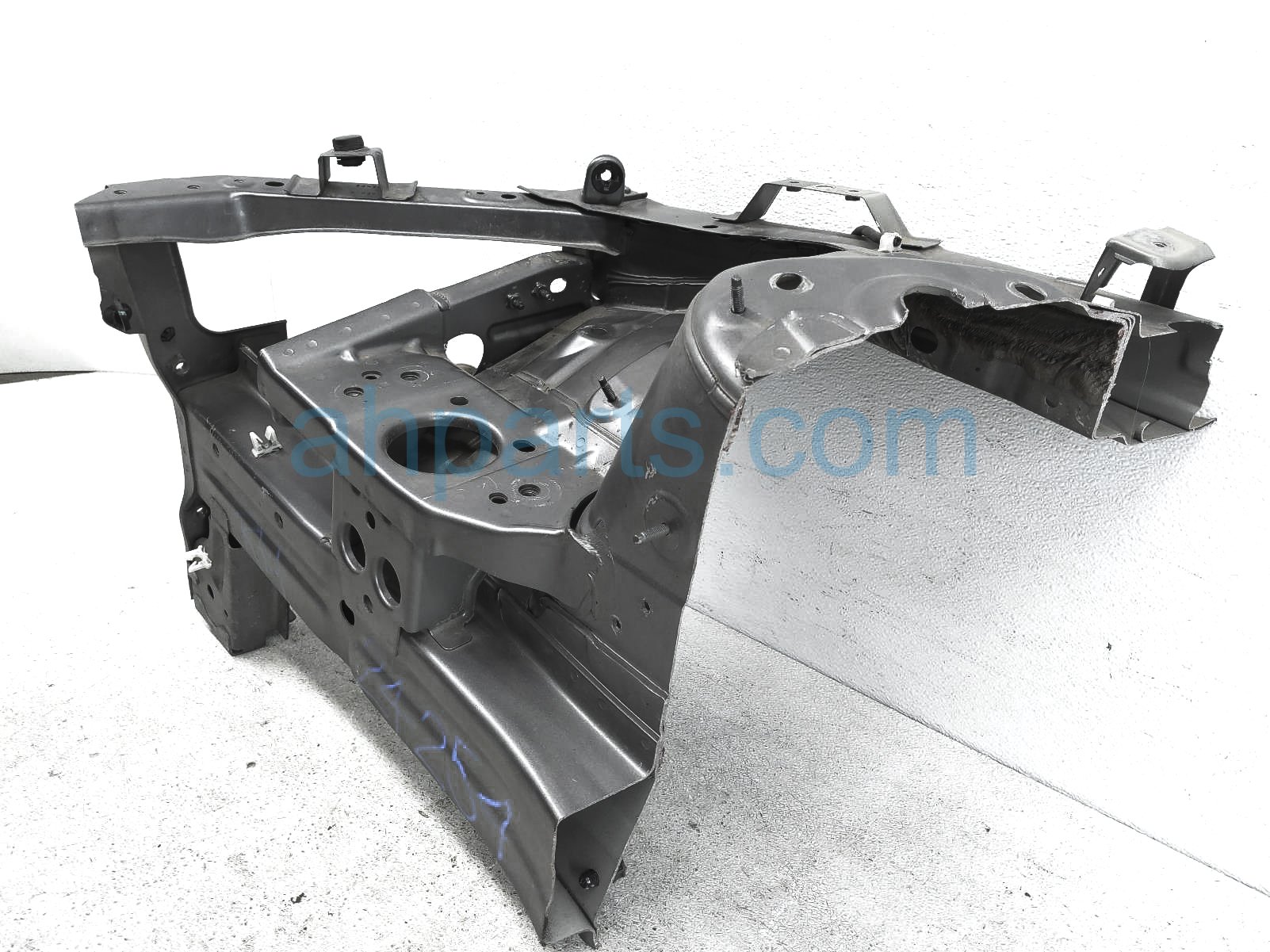 Sold 2022 Nissan Sentra Passenger Apron / Shock Tower Cut - Grey F4120 ...