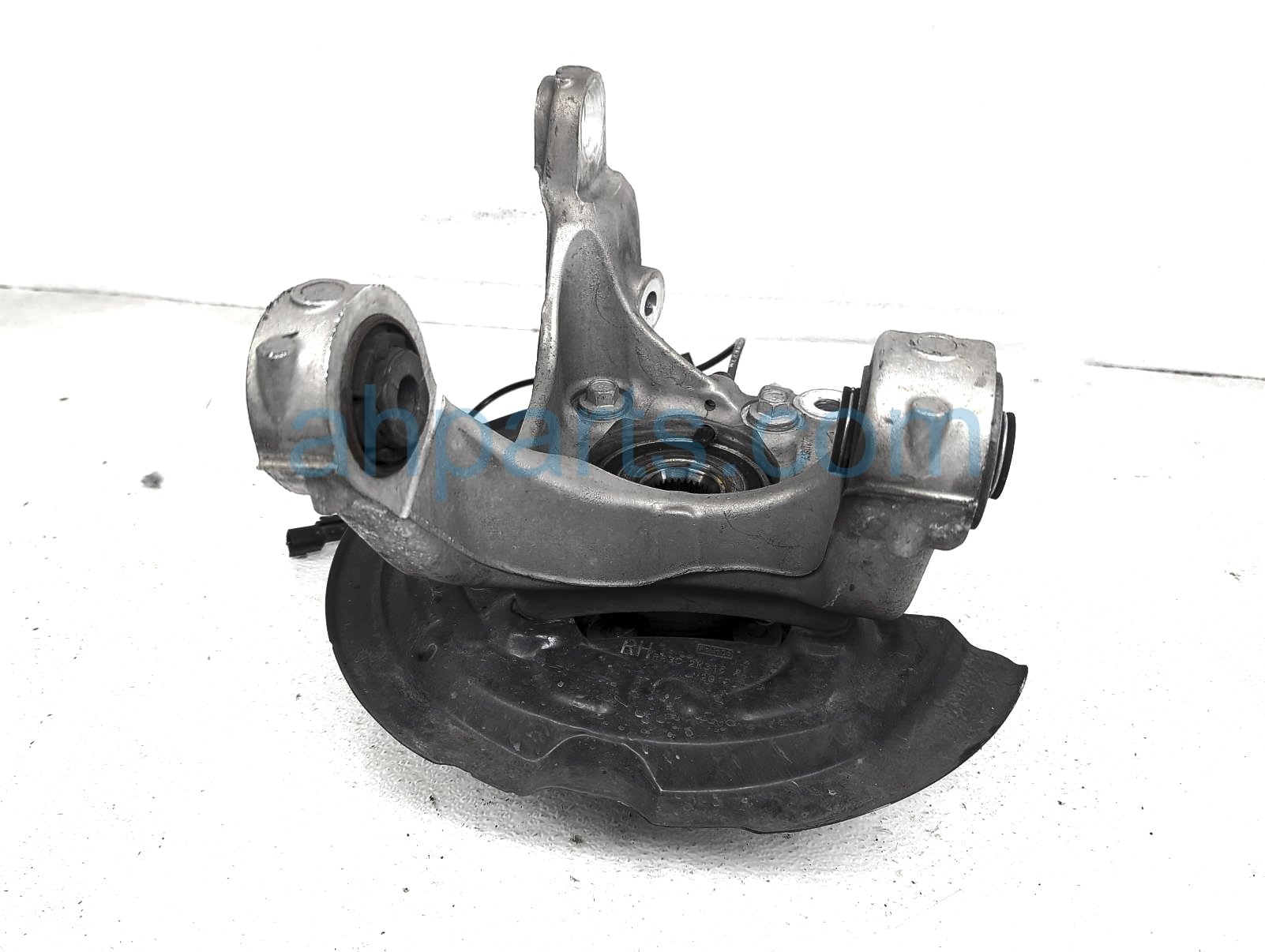 2024 Ford Mustang Axle Stub Rear Passenger Spindle Knuckle Hub PR3Z ...