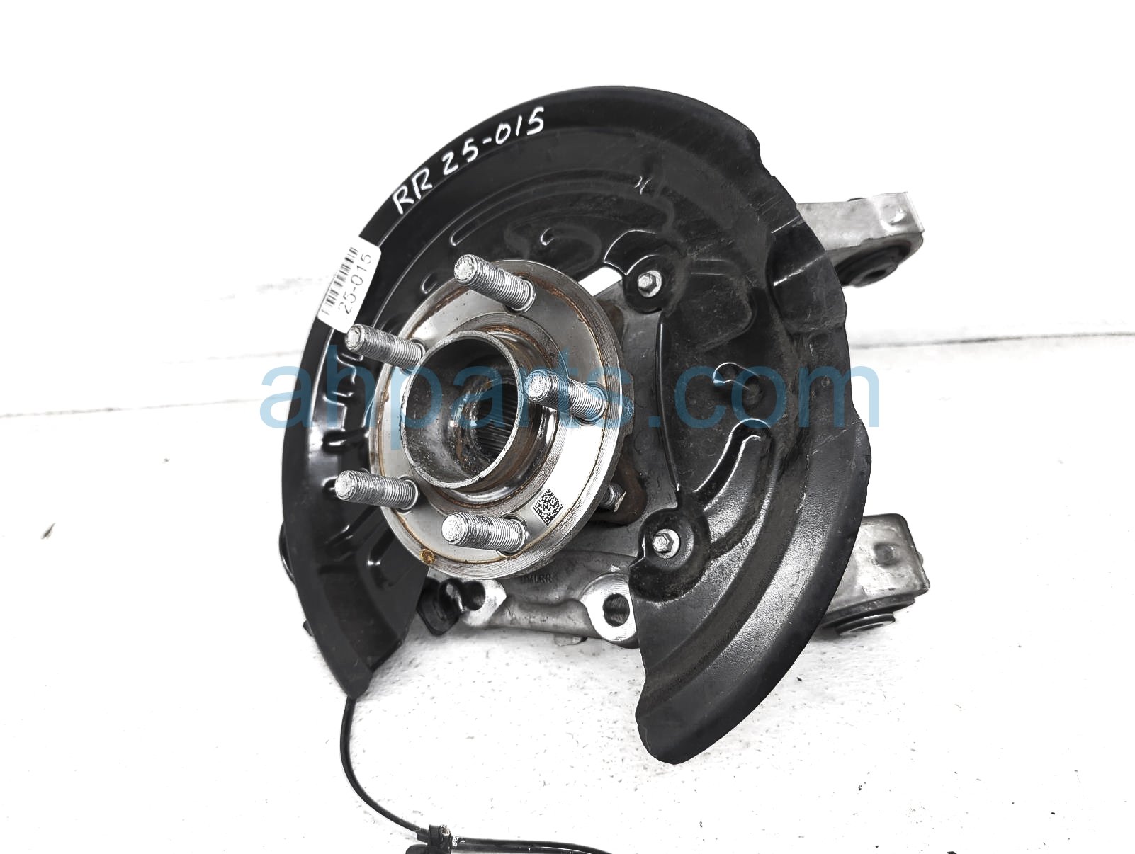 2024 Ford Mustang Axle Stub Rear Passenger Spindle Knuckle Hub PR3Z ...