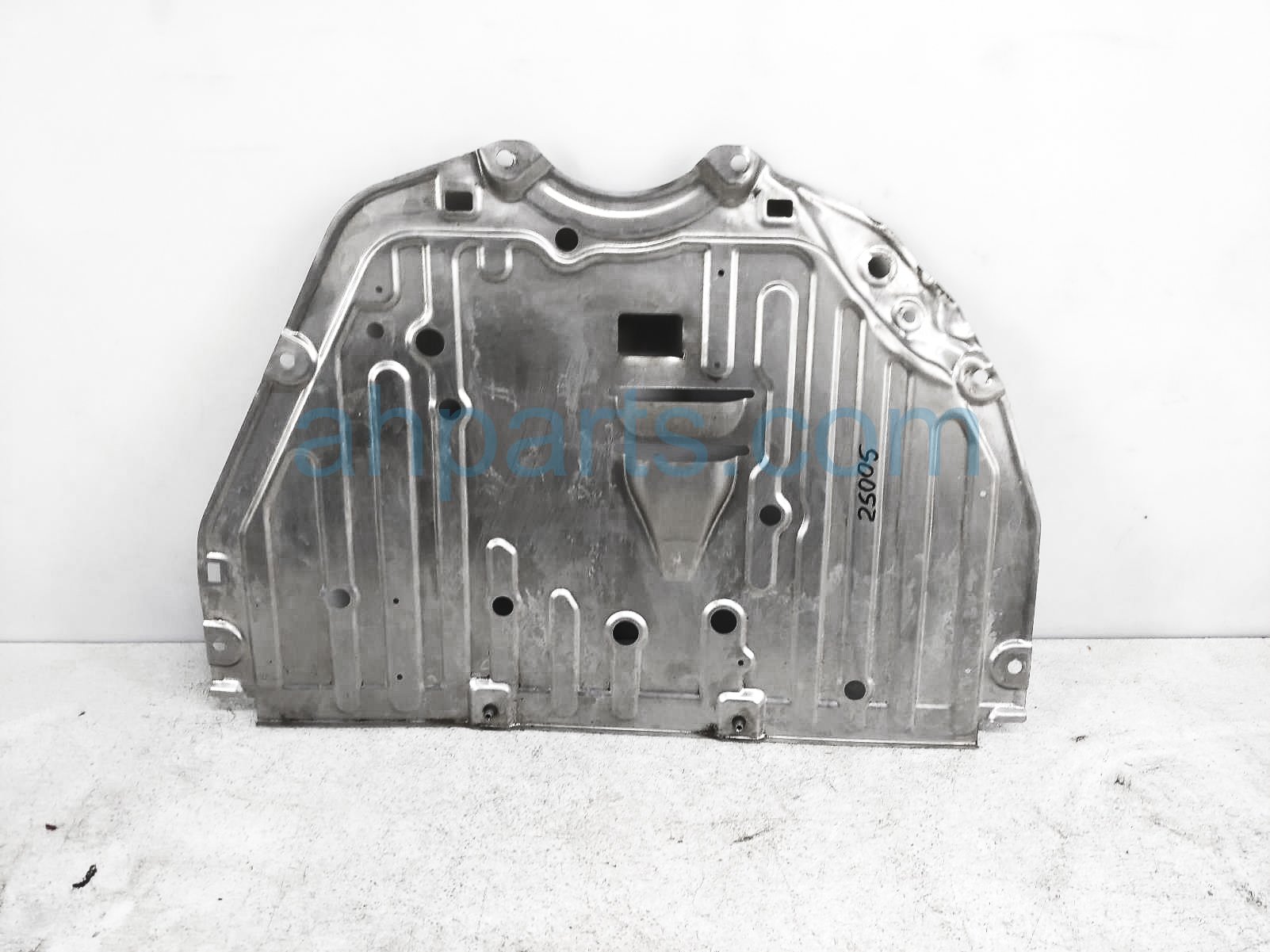 Sold 2025 Honda Civic Engine Under Body Sight Shield 74114-T20-A00,