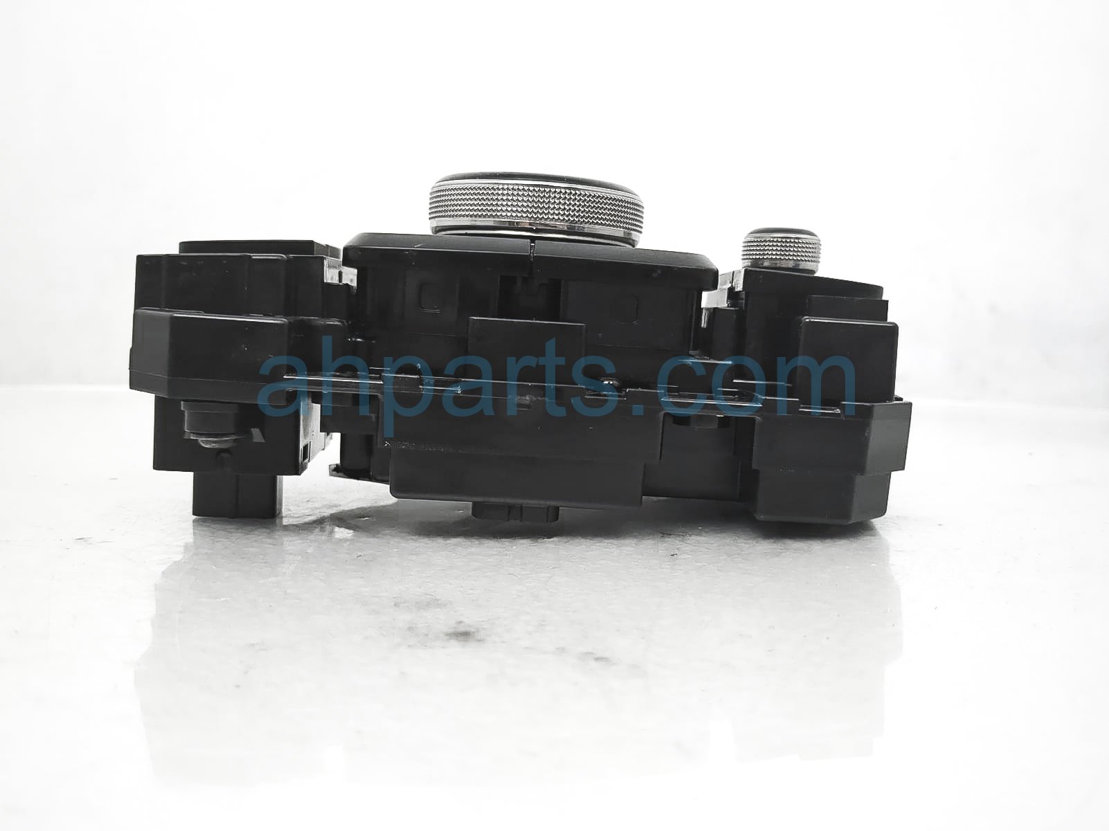 Sold 2023 Mazda Cx-50 Radio & Parking Brake Control * VA54-66-CM0,