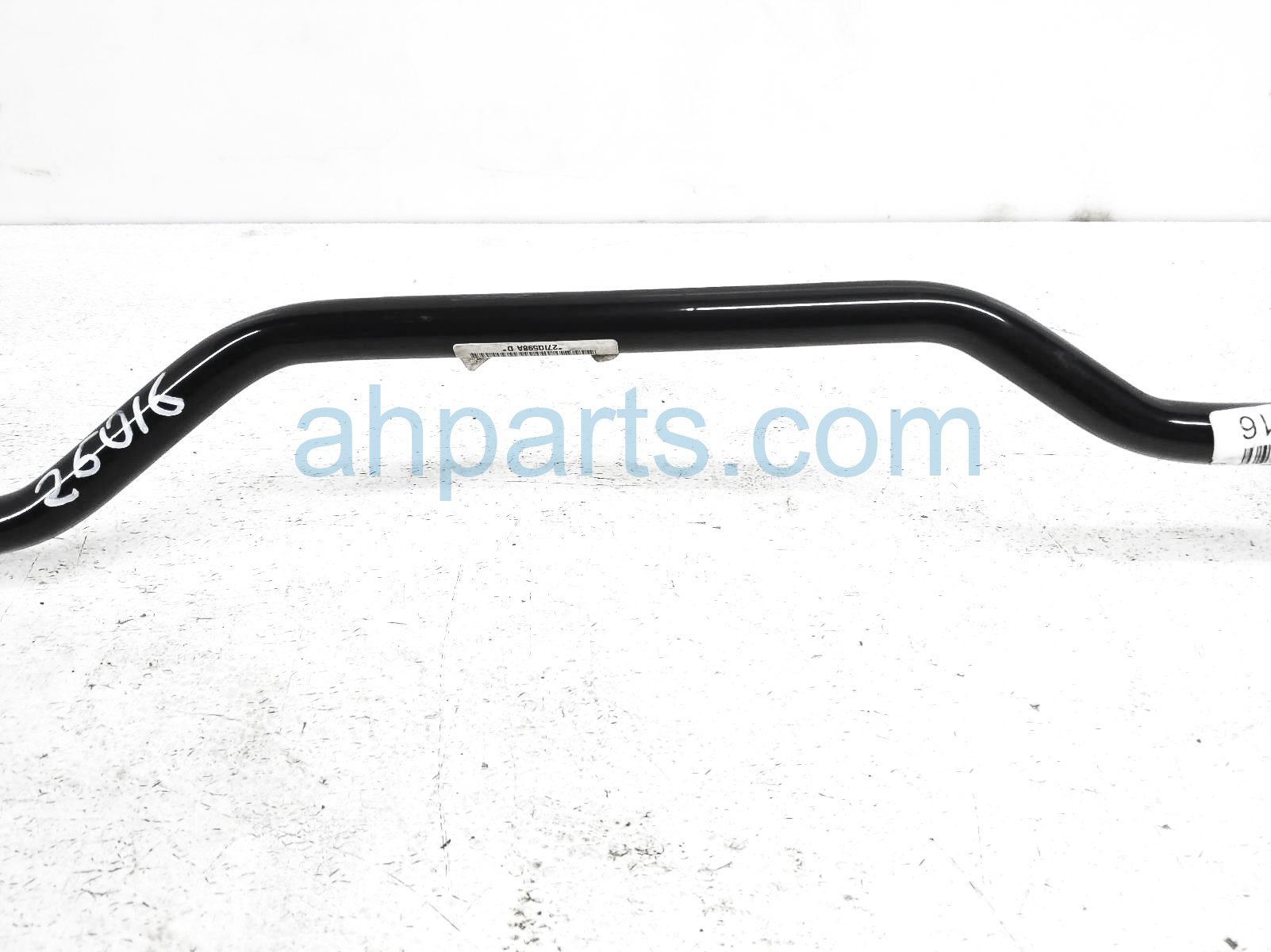Sold 2018 Audi Q3 Rear Stabilizer / Sway Bar W/links 3C0-511-409-D,