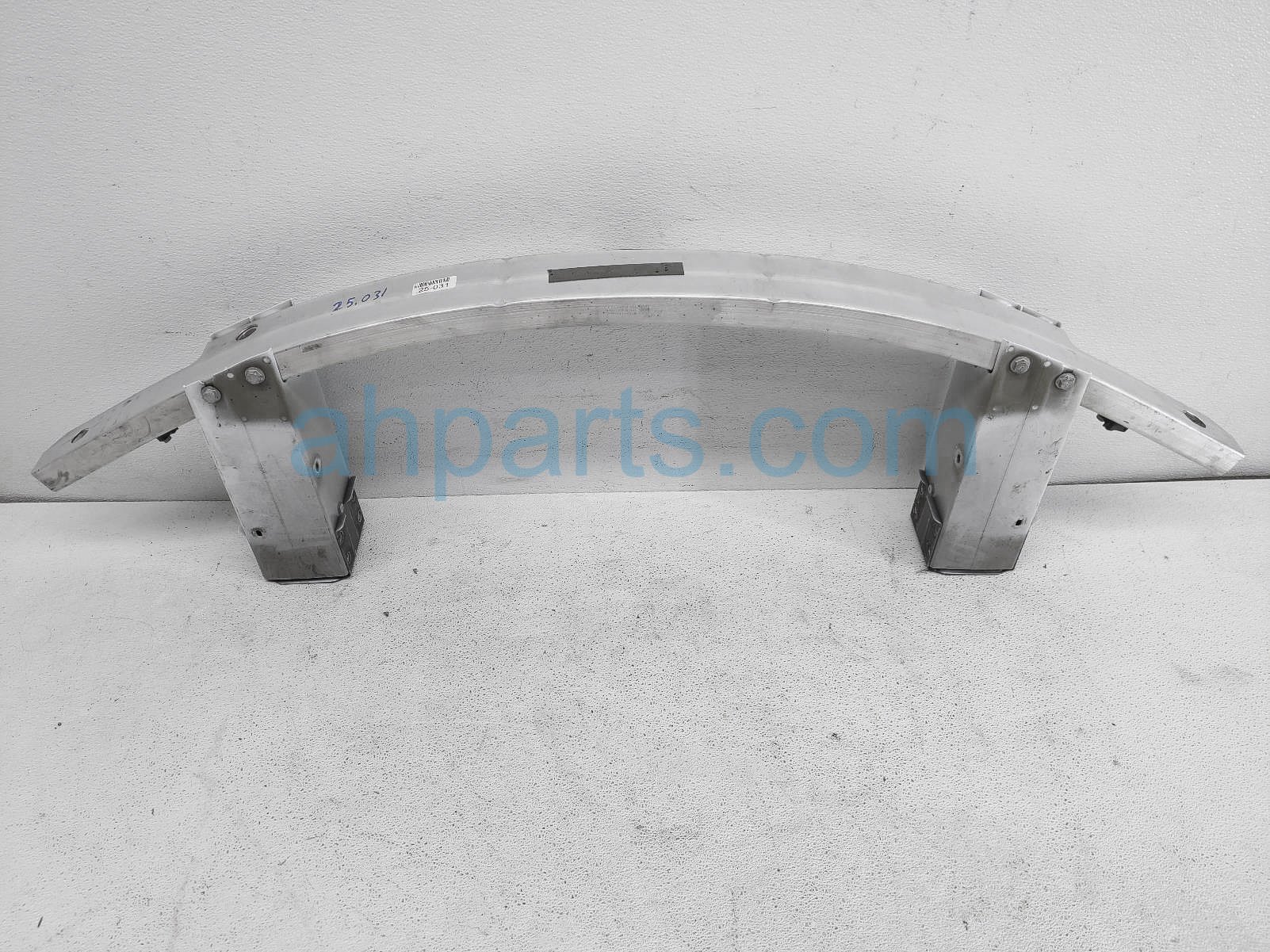 Sold 2023 Tesla Tesla 3 Bar / Beam Front Bumper Reinforcement 1104667-00-K,