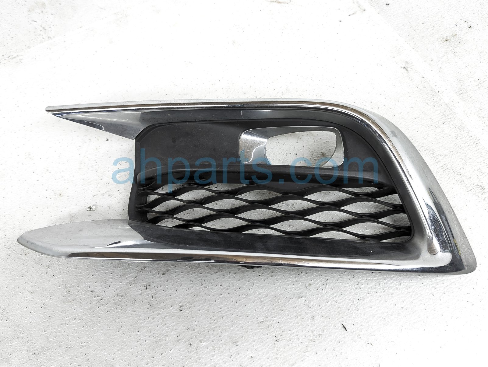 Sold 2019 Infiniti Qx60 Driver Fog Lamp Cover Grille 62257-9NC2A,