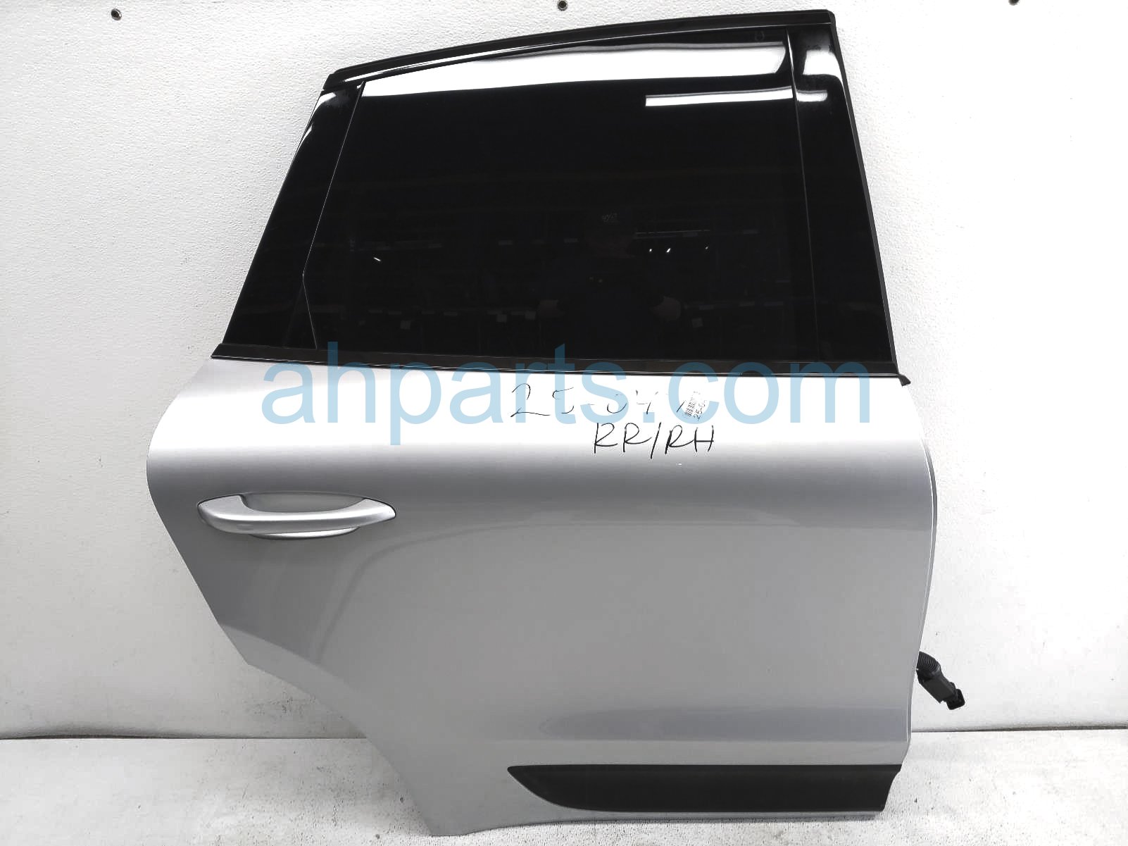 Sold 2015 Porsche Macan Rear Passenger Door - Silver - No Inside Trim ...