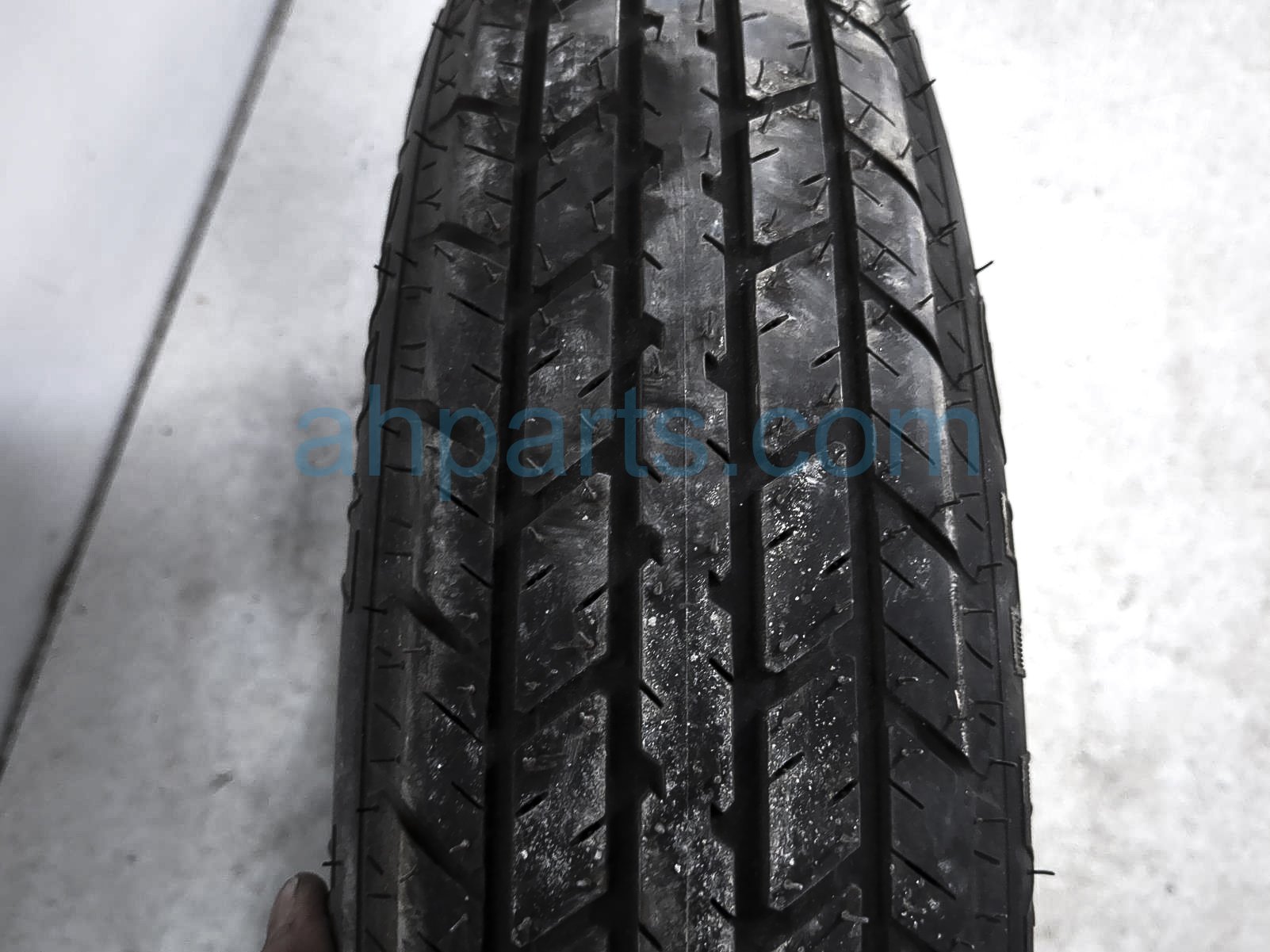 2021 Hyundai Santa Fe Rim T135/90d17 Spare Donut Wheel + Tire 52919-R5100,