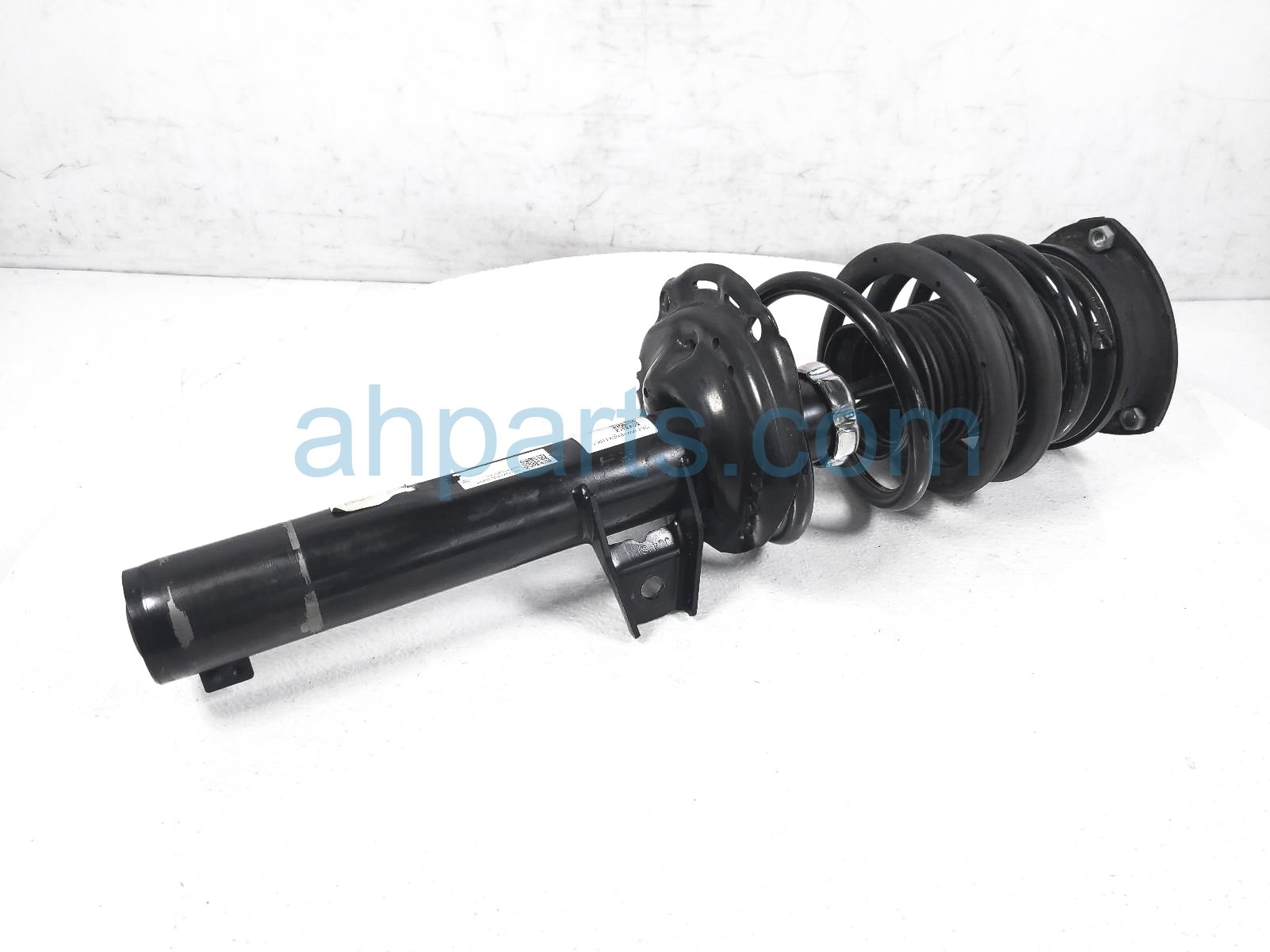Sold 2022 Volkswagen Golf Gti Front Passenger Strut + Spring 5Q0-413 ...