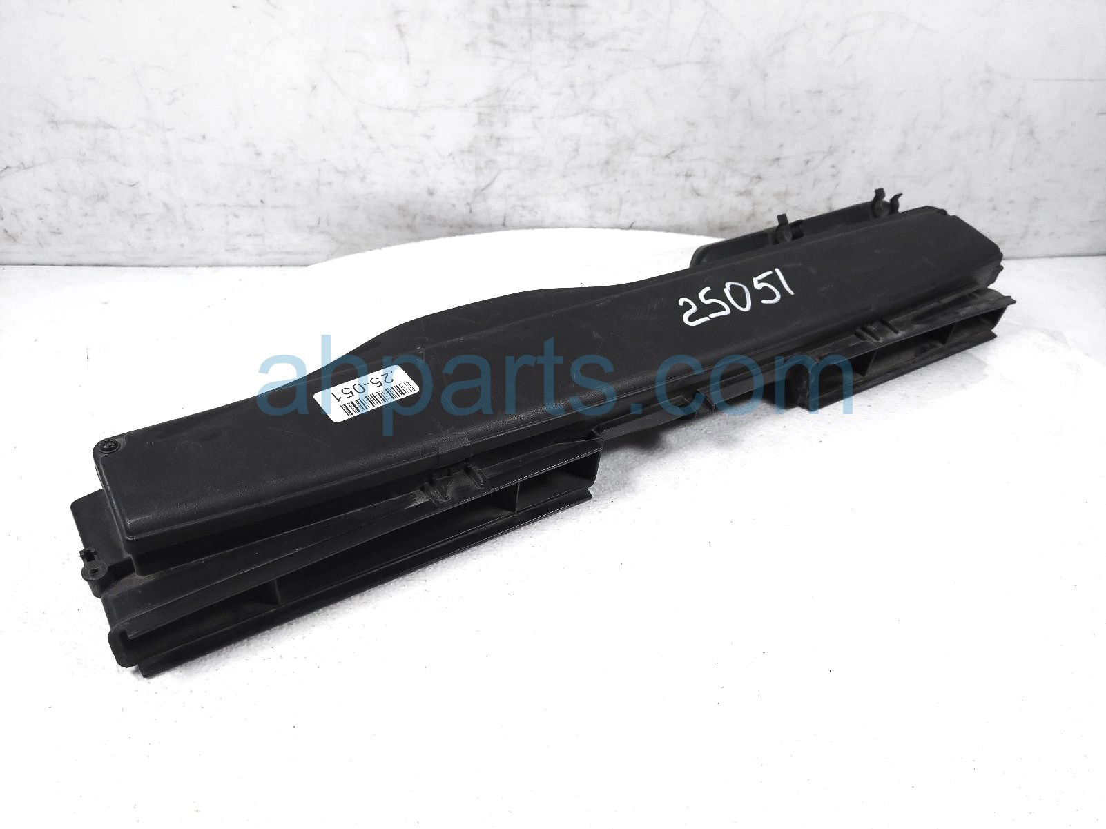 Sold 2018 Audi S3 Audi Air Cleaner Intake Duct 5Q0-129-254-A,