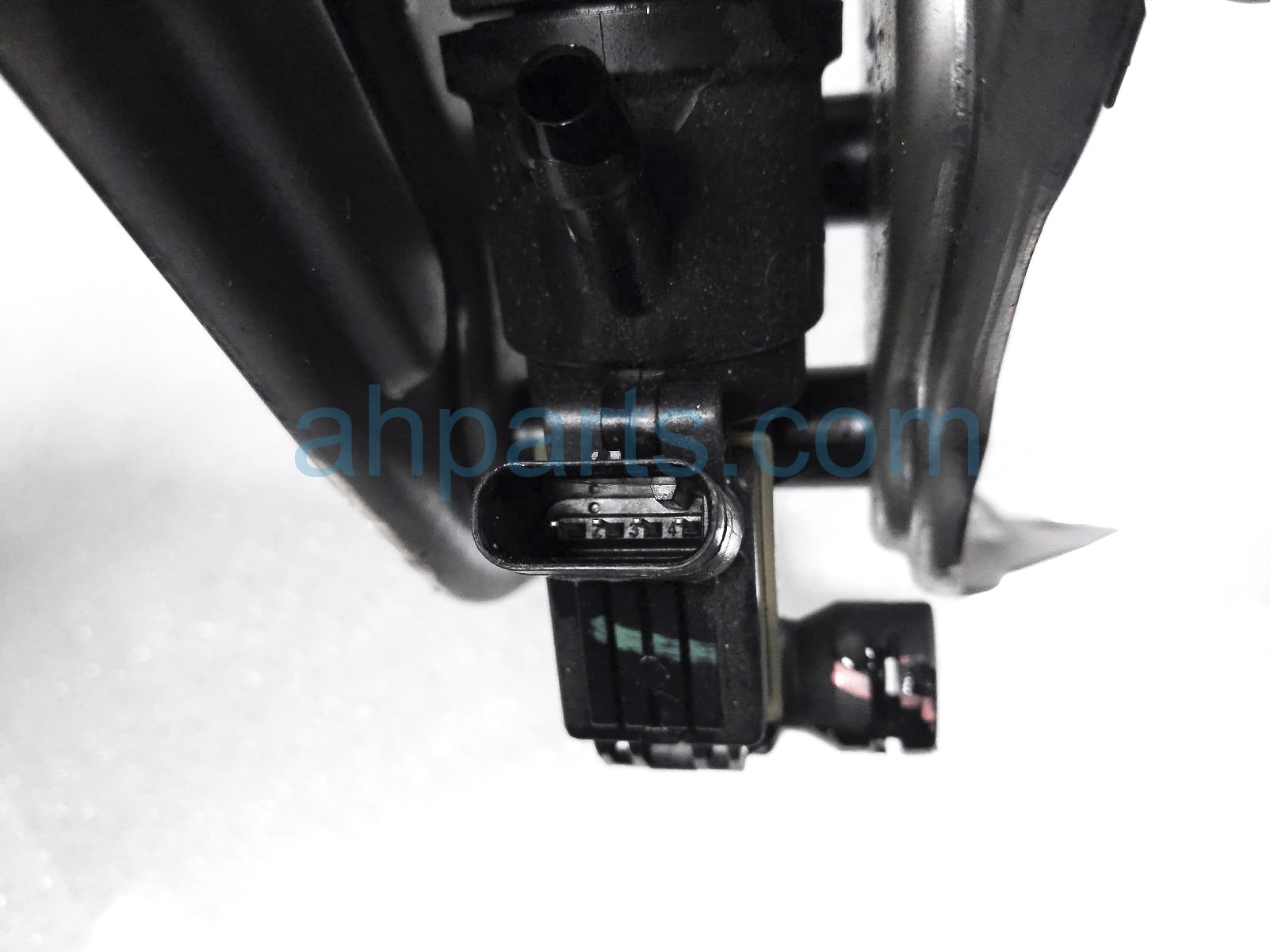 2022 Ford Bronco Clutch Pedal Assy - 2.3t 4x4 M.t MB3C-7B633-JB,