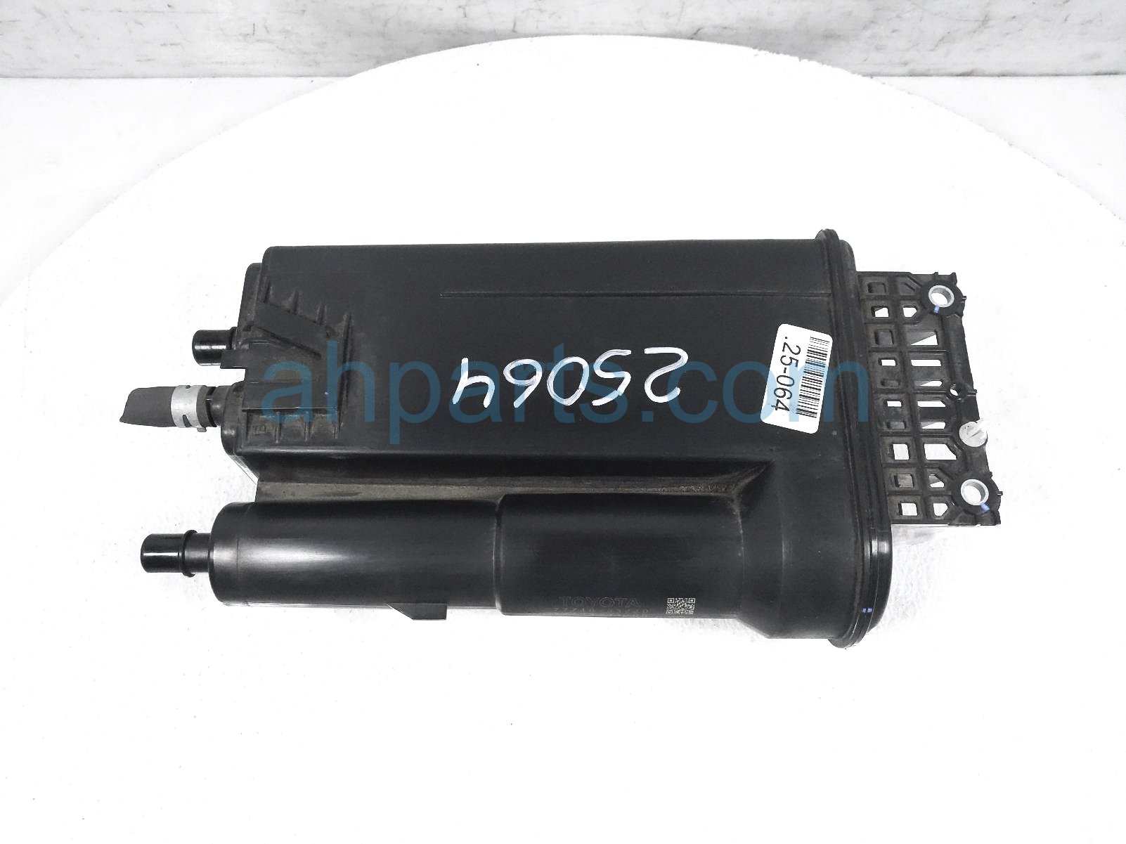 Sold 2019 Toyota Corolla Fuel Vapor Charcoal Canister 77740-33220,