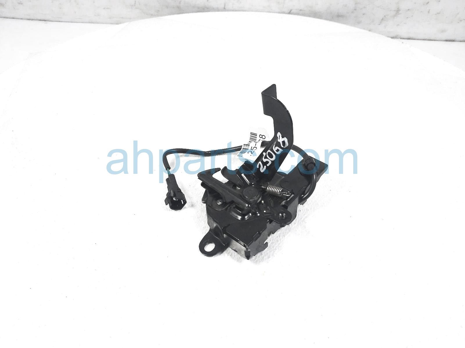 Sold 2024 Toyota Prius Hood Lock / Latch Assy ** 53510-47191,