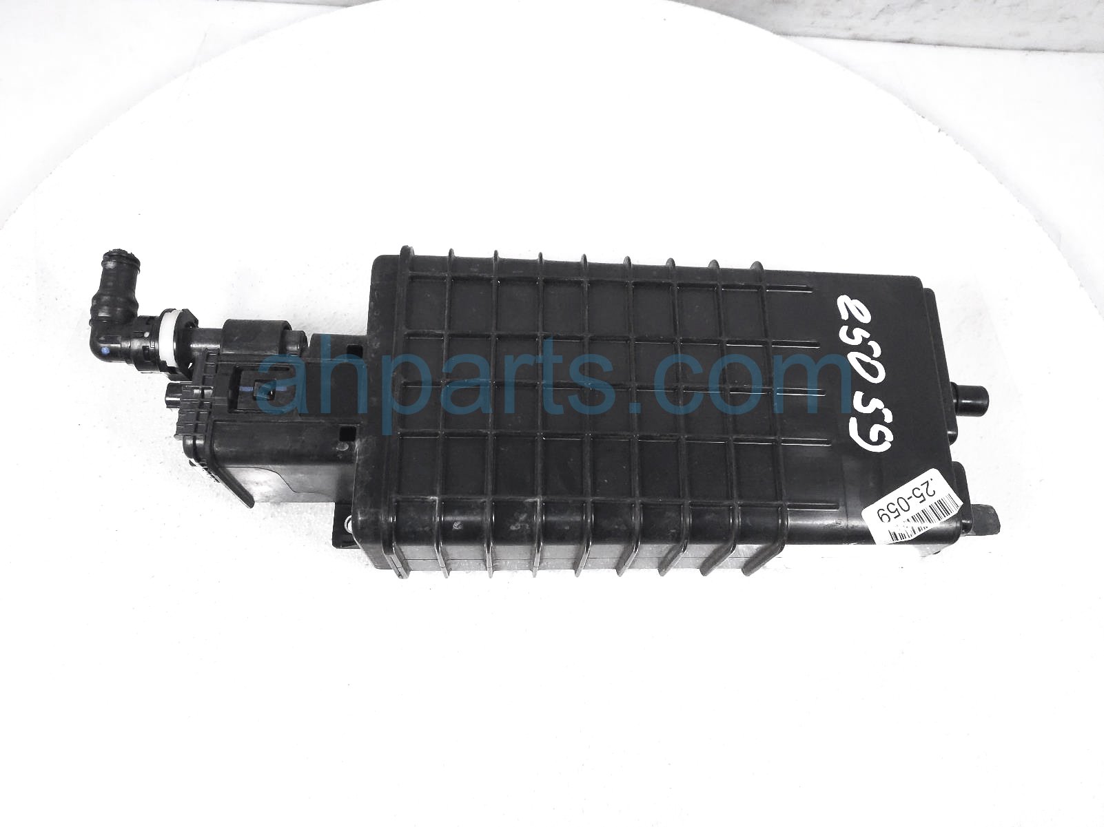 Sold 2022 Toyota Sienna Fuel Vapor Charcoal Cansiter 77740-0E140