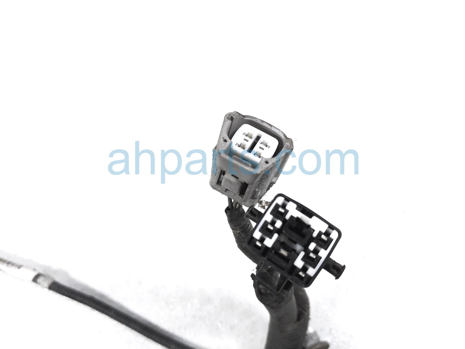 Sold 2005 Toyota Tacoma Trailor Hitch Wire Harness 82824-34050,