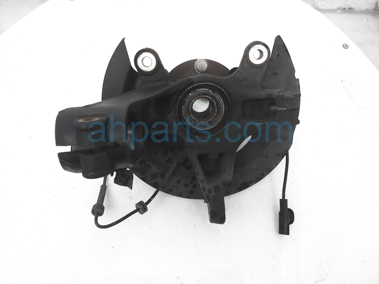 2021 Nissan Sentra Front Driver Spindle Knuckle Hub 40015-6LA1A,