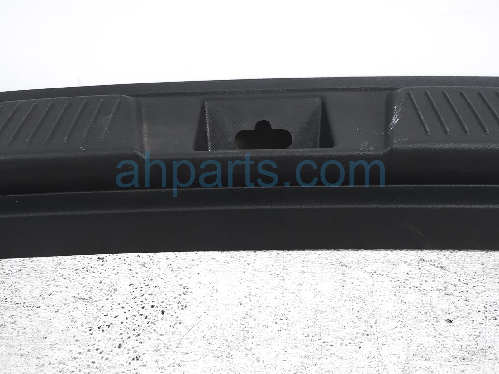 2024 Chevy Trax Rear Cargo Trunk Scuff Sill Plate 42842430,