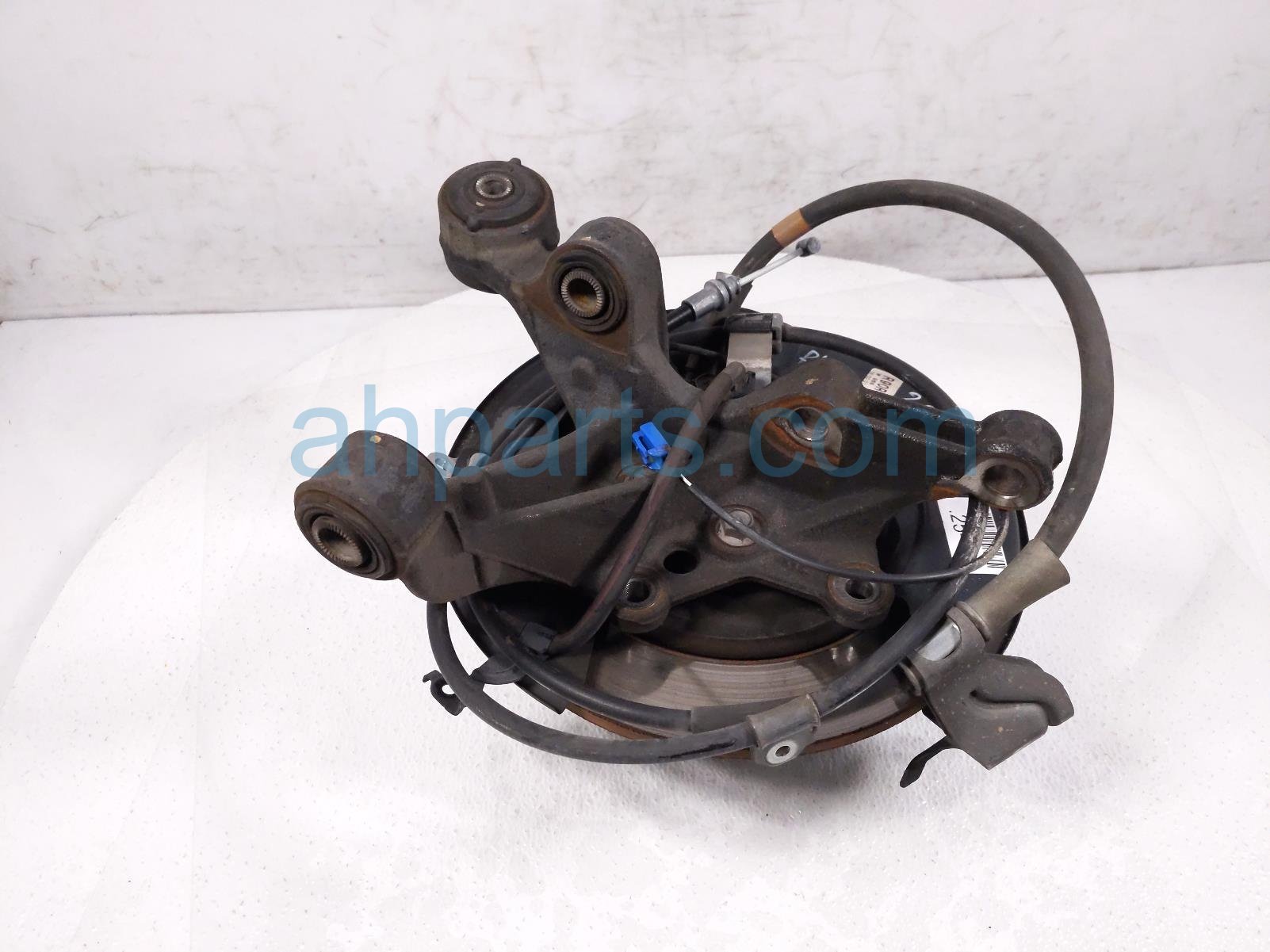 Sold 2016 Lexus Es 350 Axle Stub Rear Passenger Spindle Knuckle Hub ...