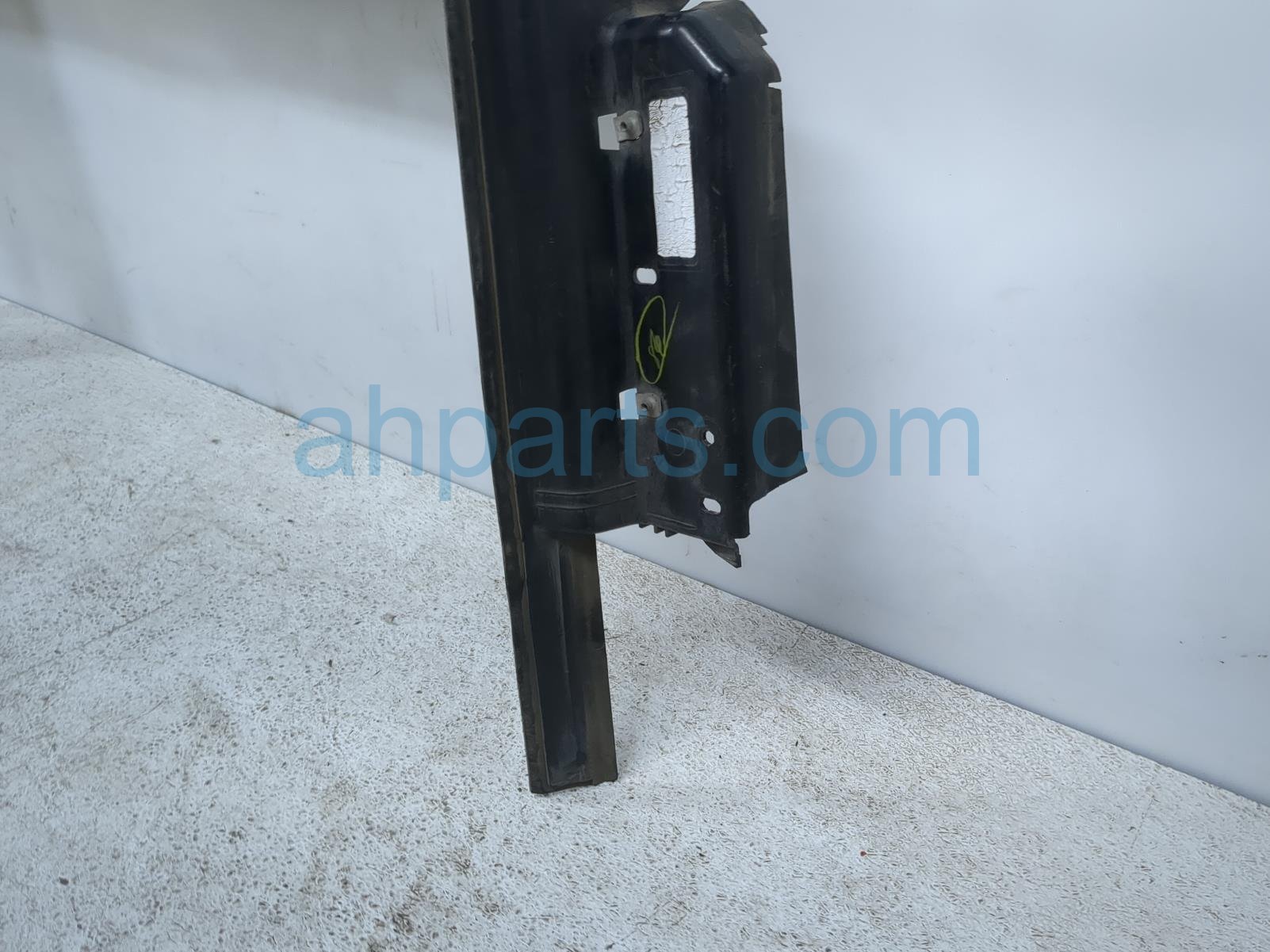 Sold 2019 Chevy Traverse Radiator Air Baffle - 3.6l Lt * 84342317