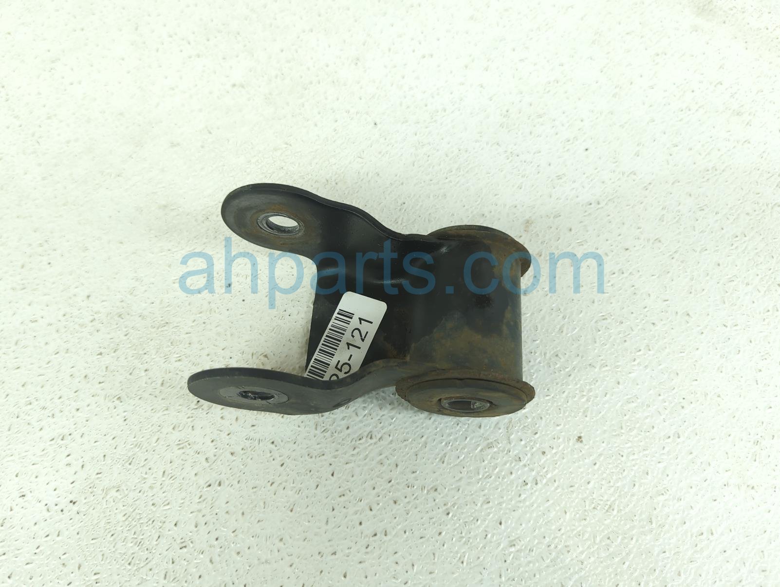 Sold 2018 Toyota Tacoma Rear Passenger Leaf Spring Shackle Bracket ...
