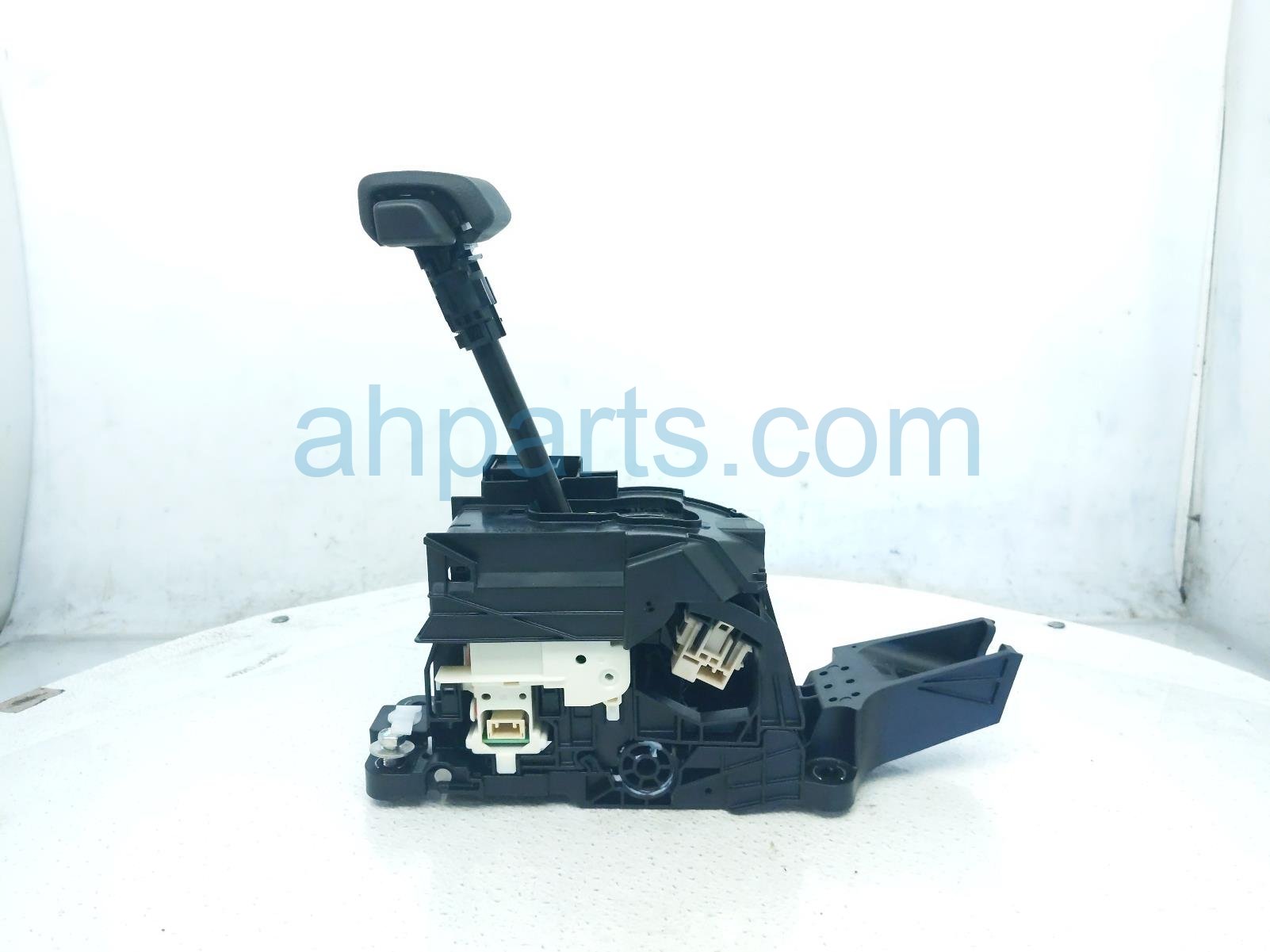 Sold 2022 Toyota Tundra Shifter Gear Selector W/ Knob 33550-0C070