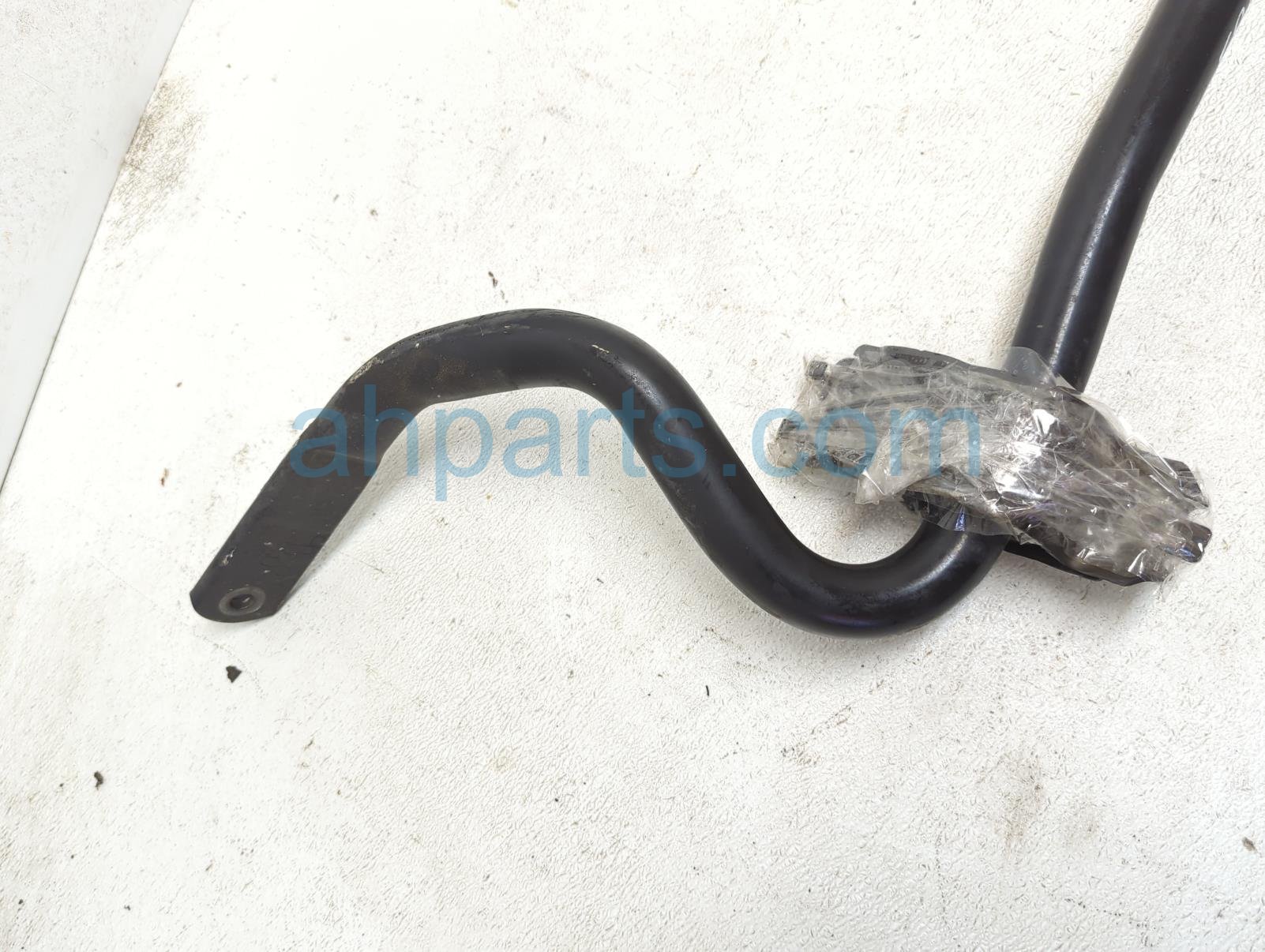 2022 Toyota Tundra Front Stabilizer / Sway Bar 48804-0C010,